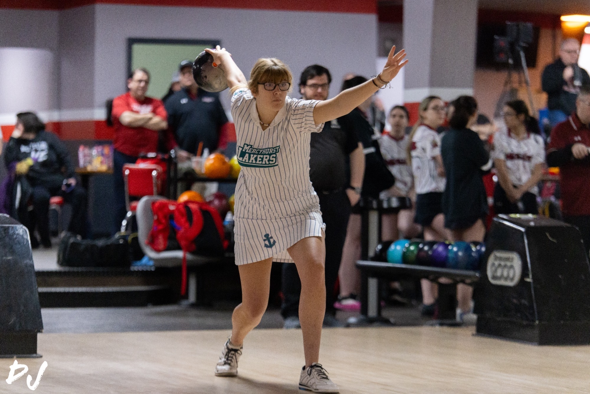 Lakers Tie for First Place at NEC Meet 1 - Mercyhurst University Athletics