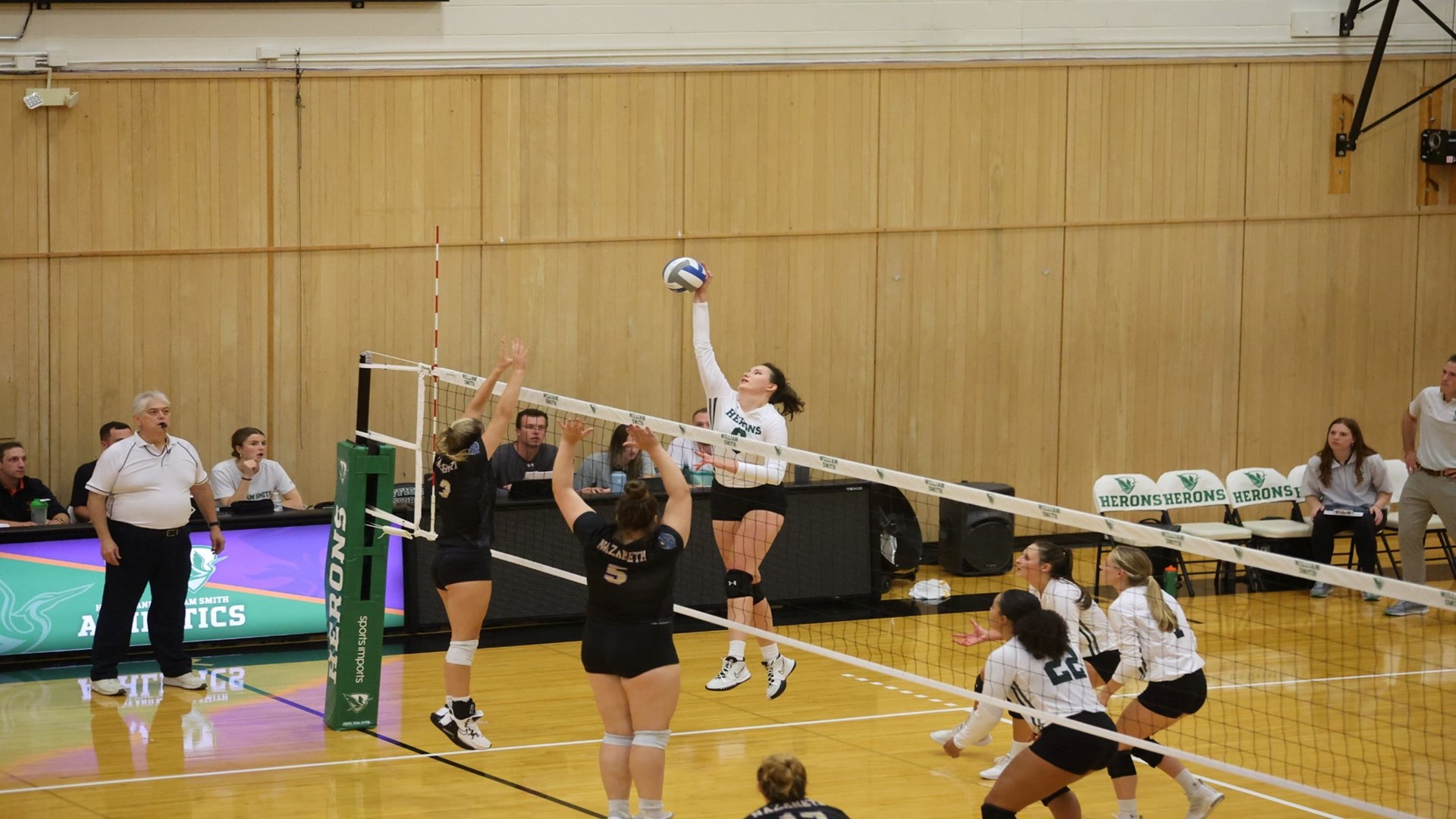 William Smith collects 2 wins at Medaille Tri-Match - Hobart and ...