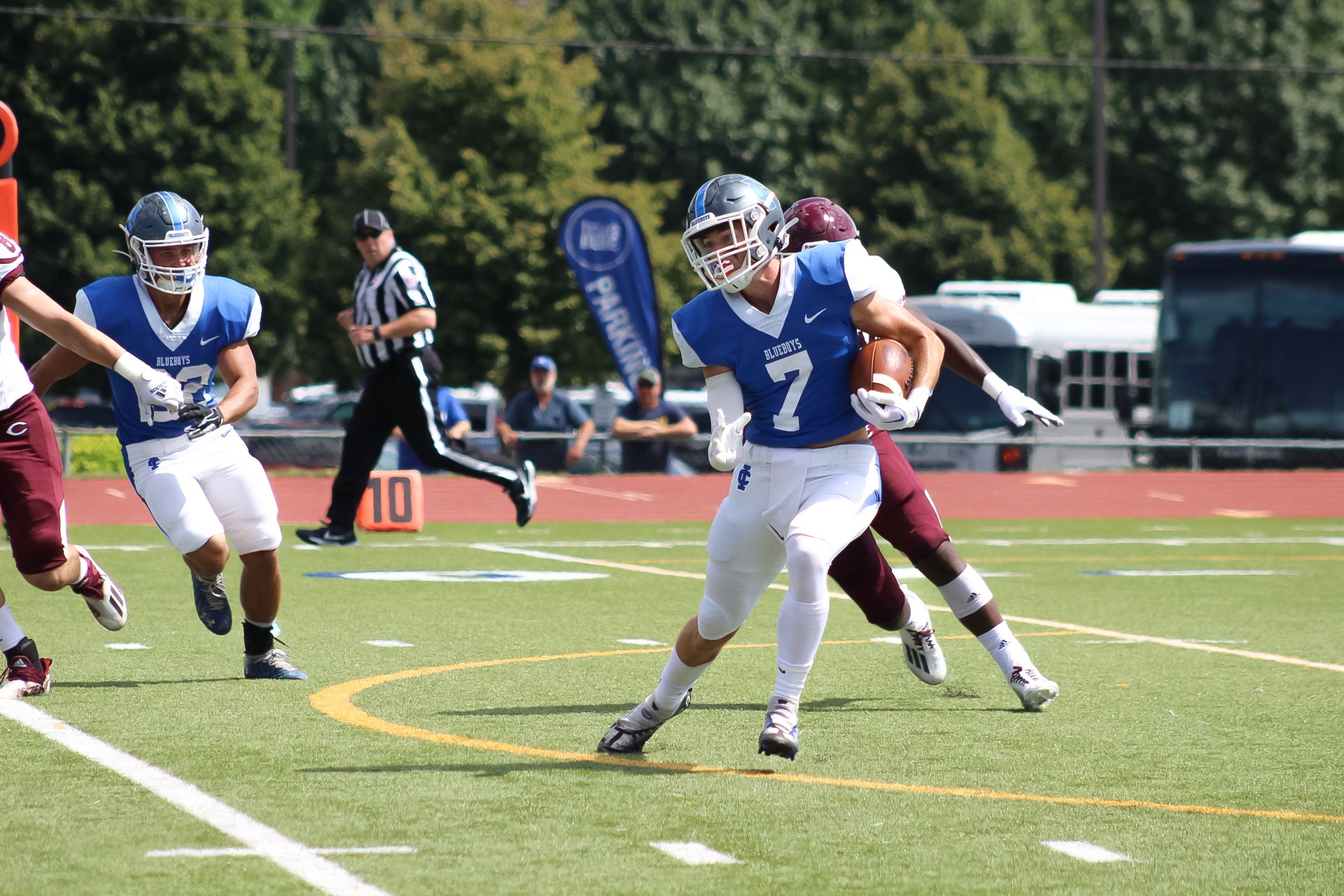 Blueboys Football Earn Road Victory Over University of Chicago 41-20 ...