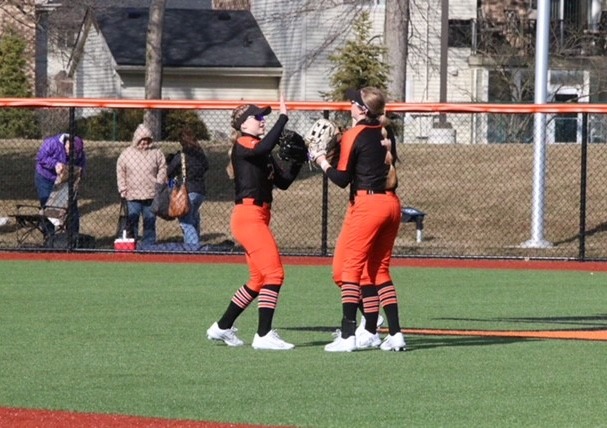 Tech Softball Sweeps Cross-Town Rivals - Indiana Tech Athletics