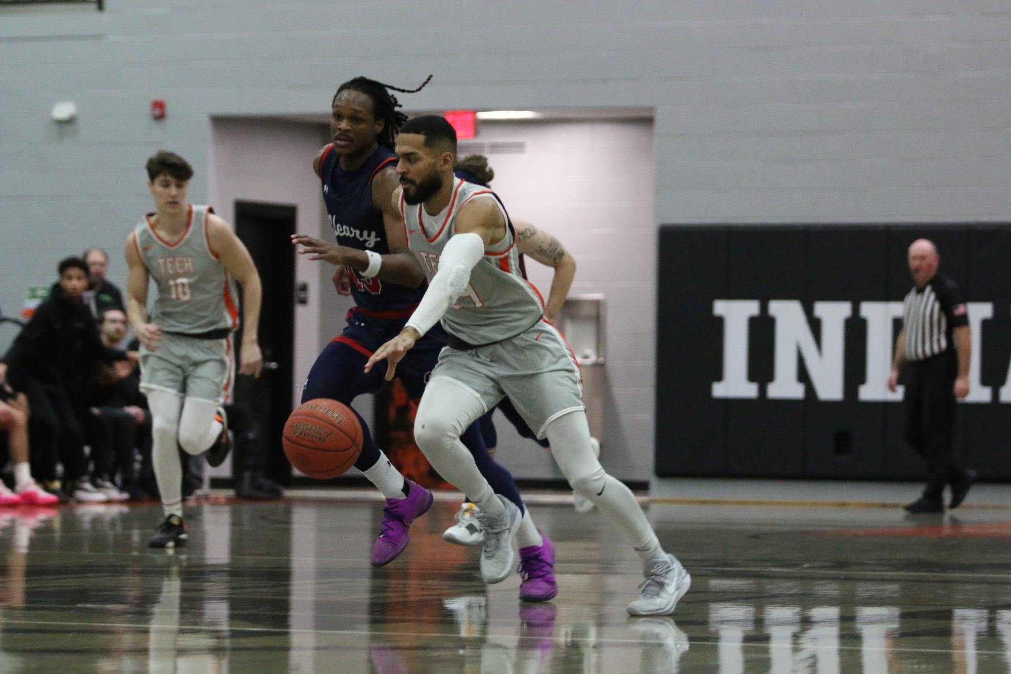 Men’s Basketball Fall to Golden Eagles - Indiana Tech Athletics