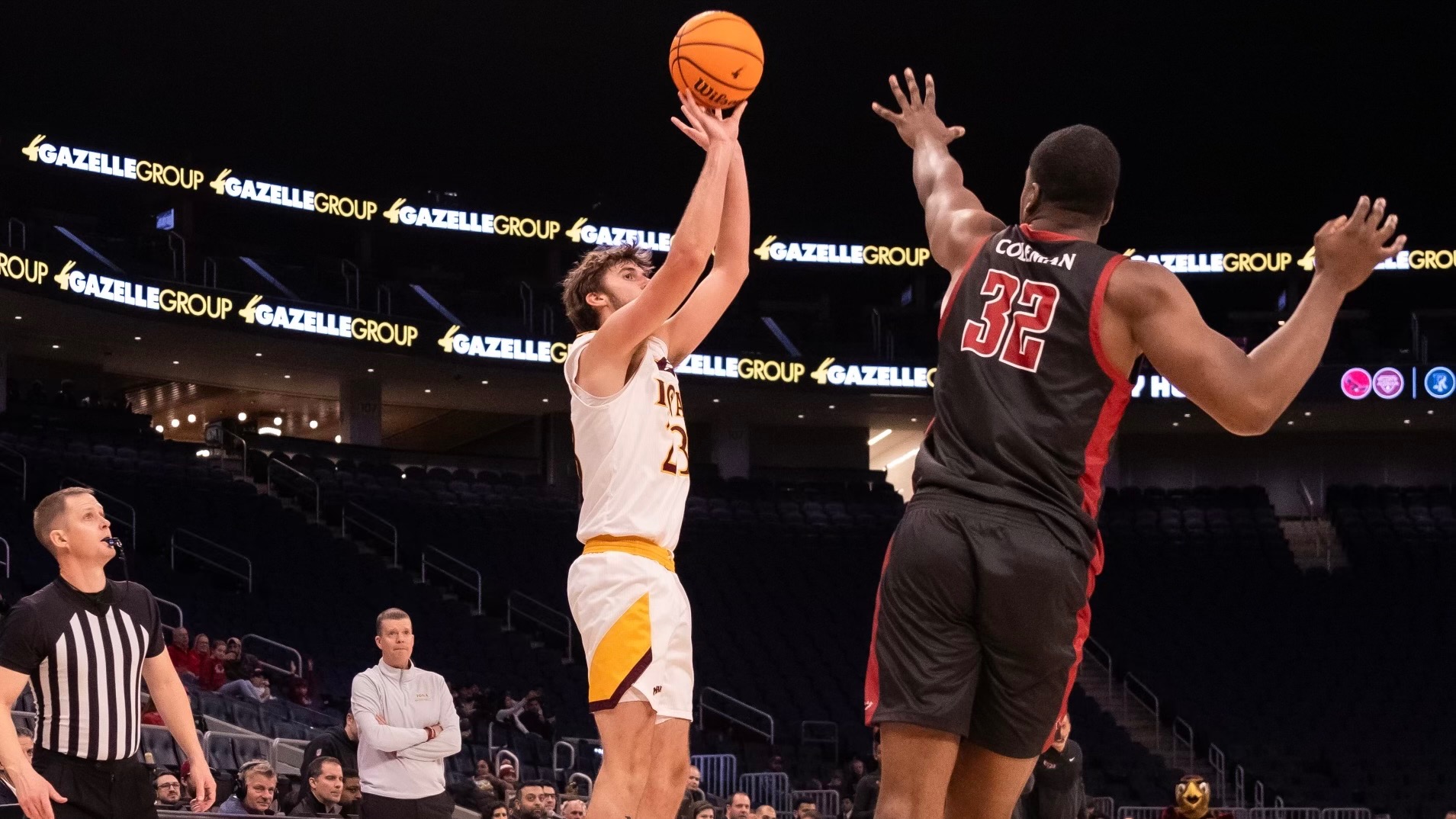 Dylan Saunders - Men's Basketball - Iona University Athletics