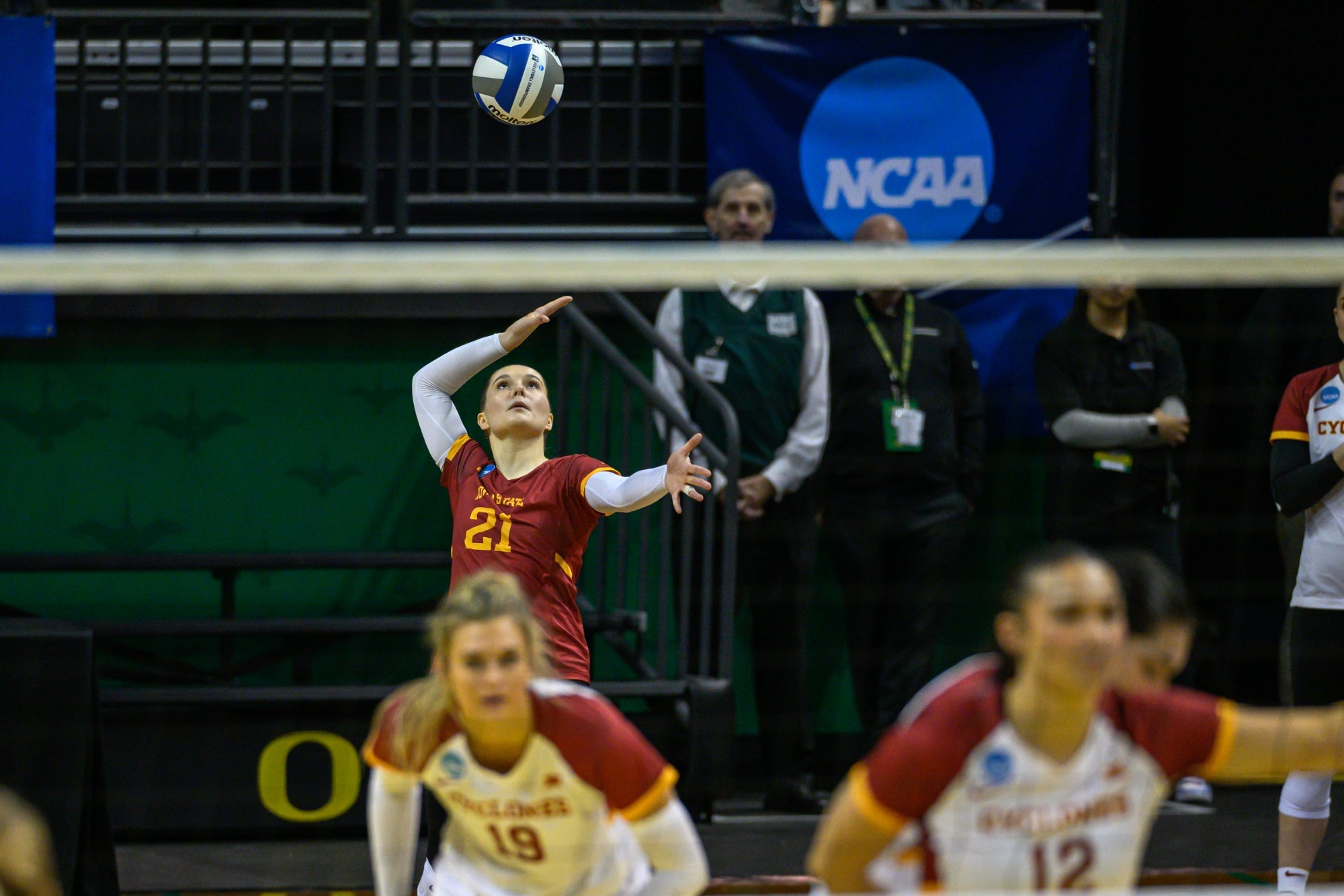Paula Krzeslak - Volleyball - Iowa State University Athletics