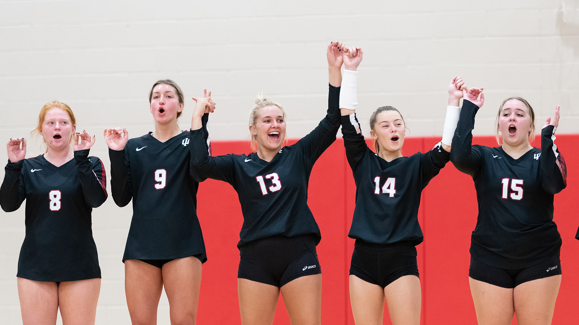 Sweep of Mighty Oaks Gives Volleyball 13th Straight Victory - Indiana ...