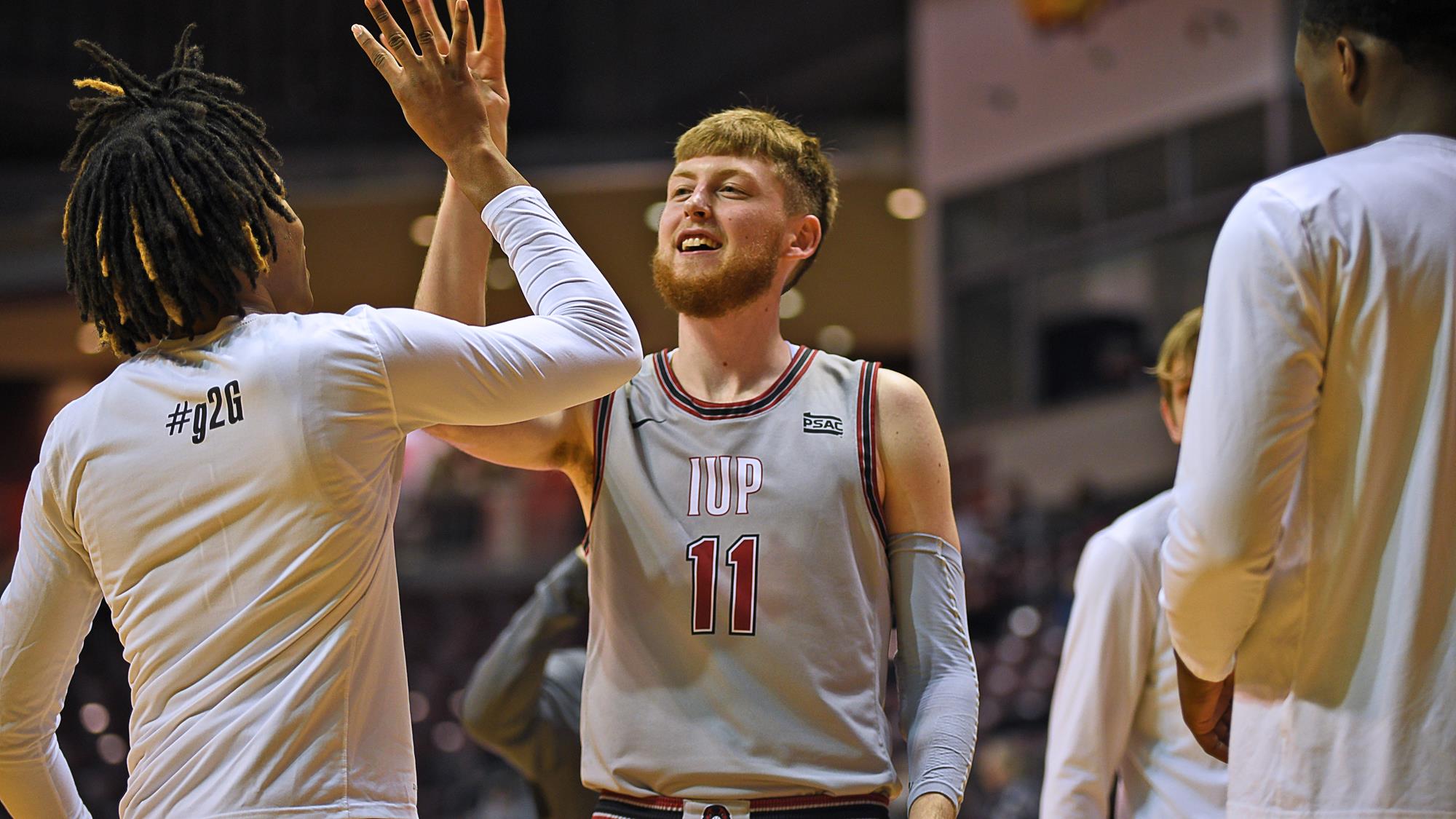 Porterfield reaches 1,000 points as No. 3/2 Hawks upend Walsh - Indiana ...