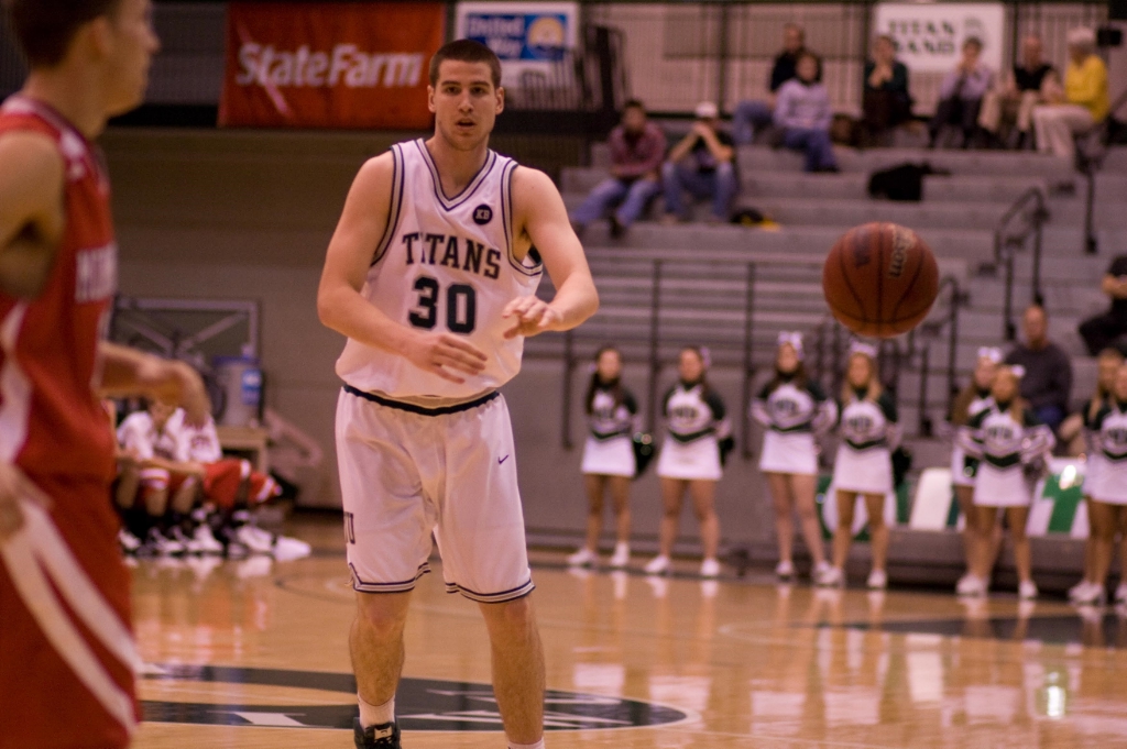Doug Sexauer - 2010-11 - Men's Basketball - Illinois Wesleyan ...