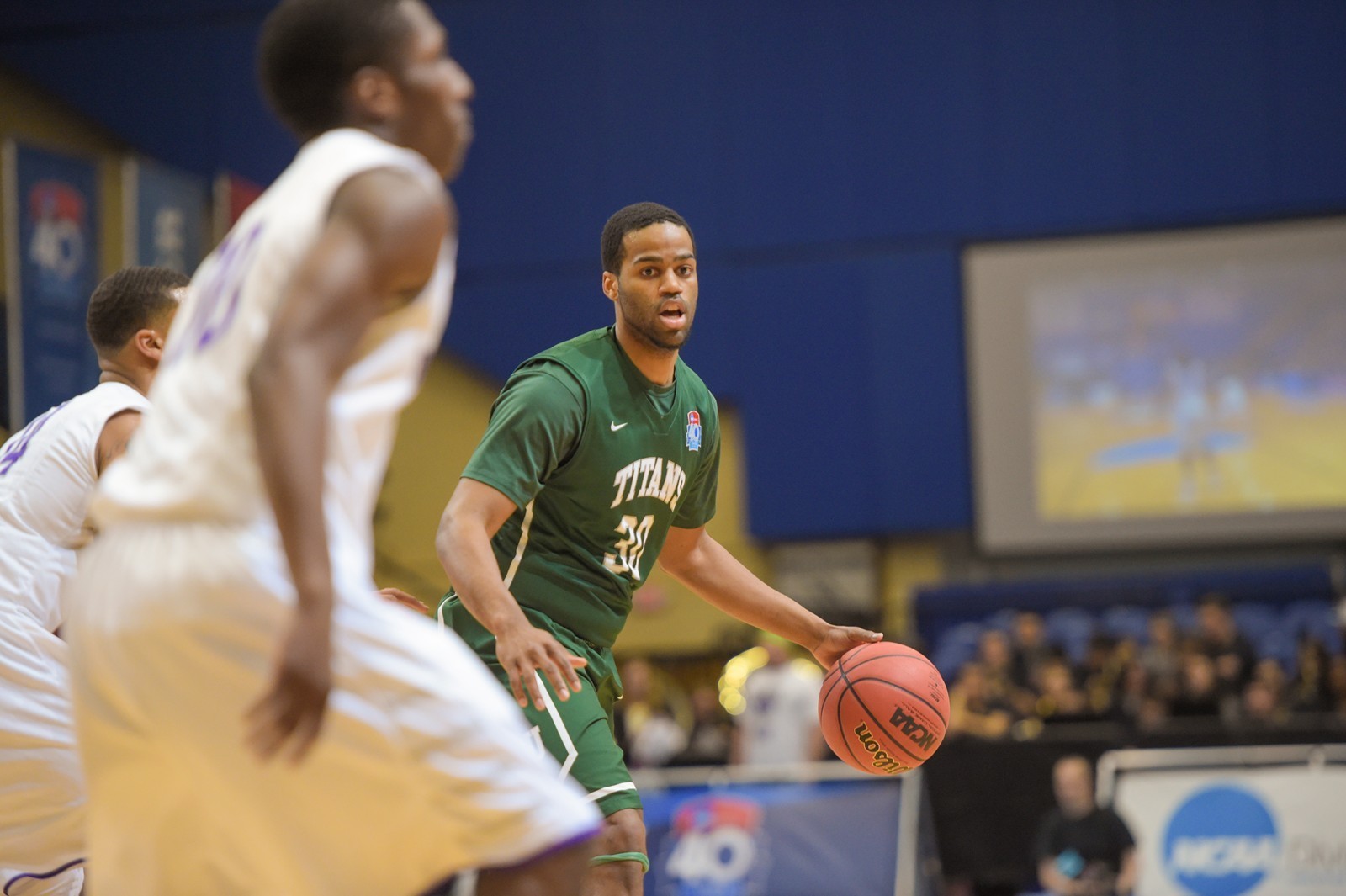 Eric Dortch - 2013-14 - Men's Basketball - Illinois Wesleyan University ...