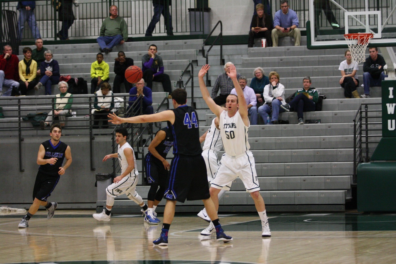 Rob Mahlke - 2015-16 - Men's Basketball - Illinois Wesleyan University ...