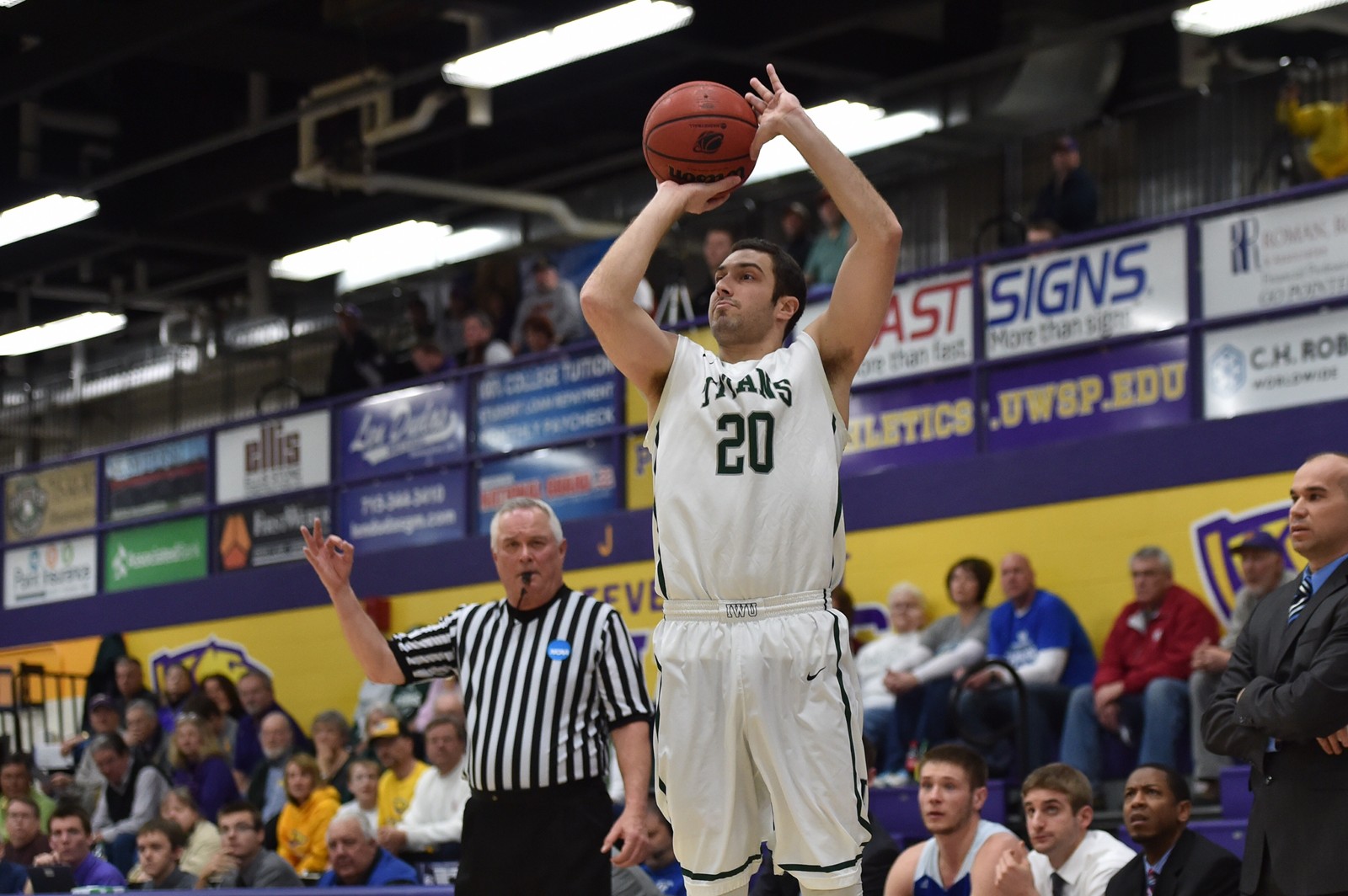 Pat Sodemann - 2014-15 - Men's Basketball - Illinois Wesleyan ...