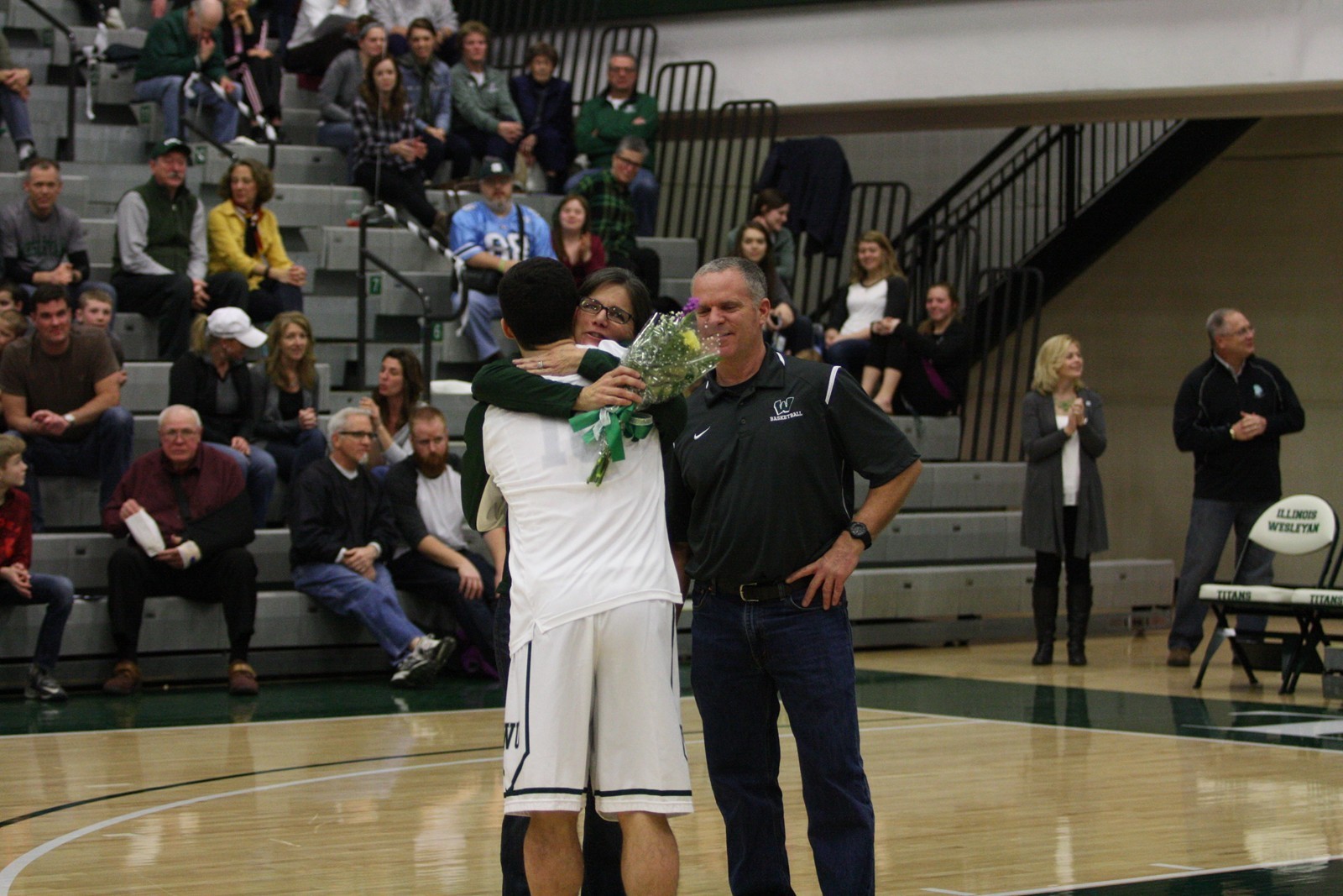 Brian Nelms - 2015-16 - Men's Basketball - Illinois Wesleyan University ...