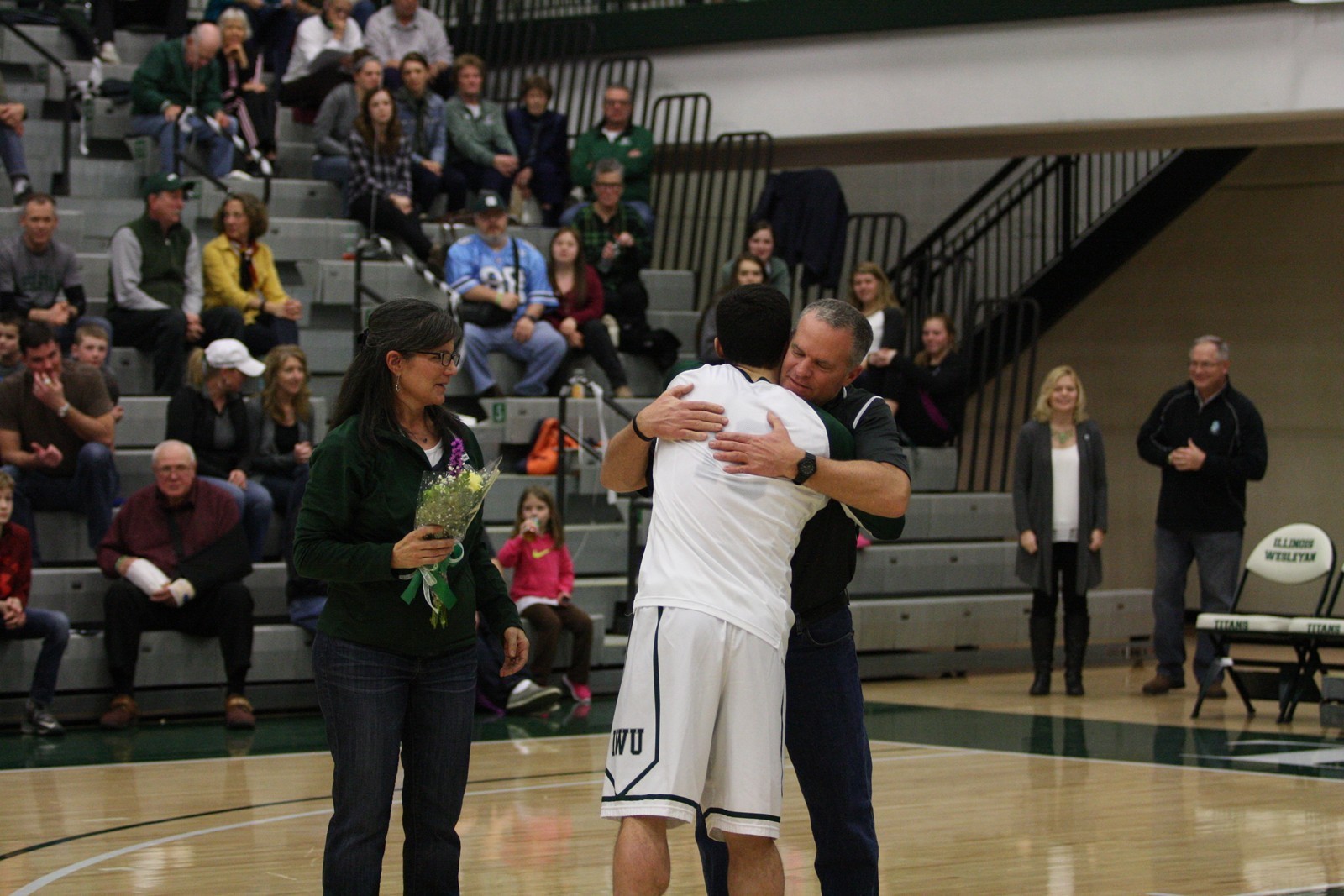 Brian Nelms - 2015-16 - Men's Basketball - Illinois Wesleyan University ...