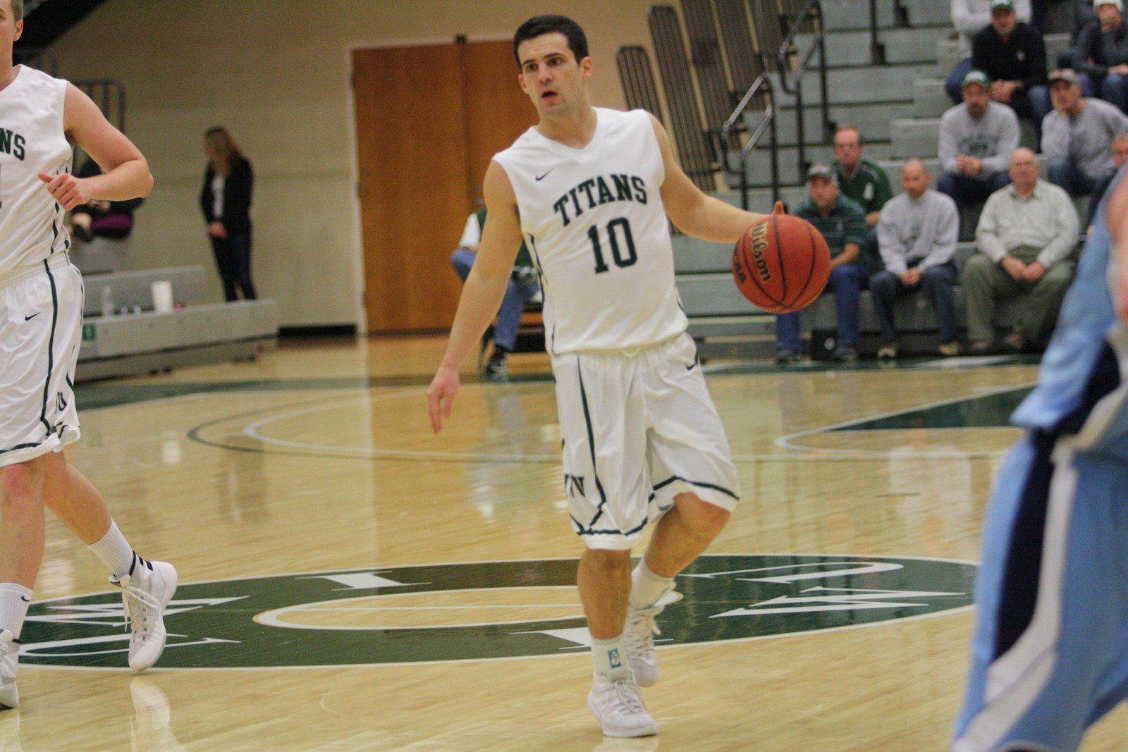 Brian Nelms - 2015-16 - Men's Basketball - Illinois Wesleyan University ...