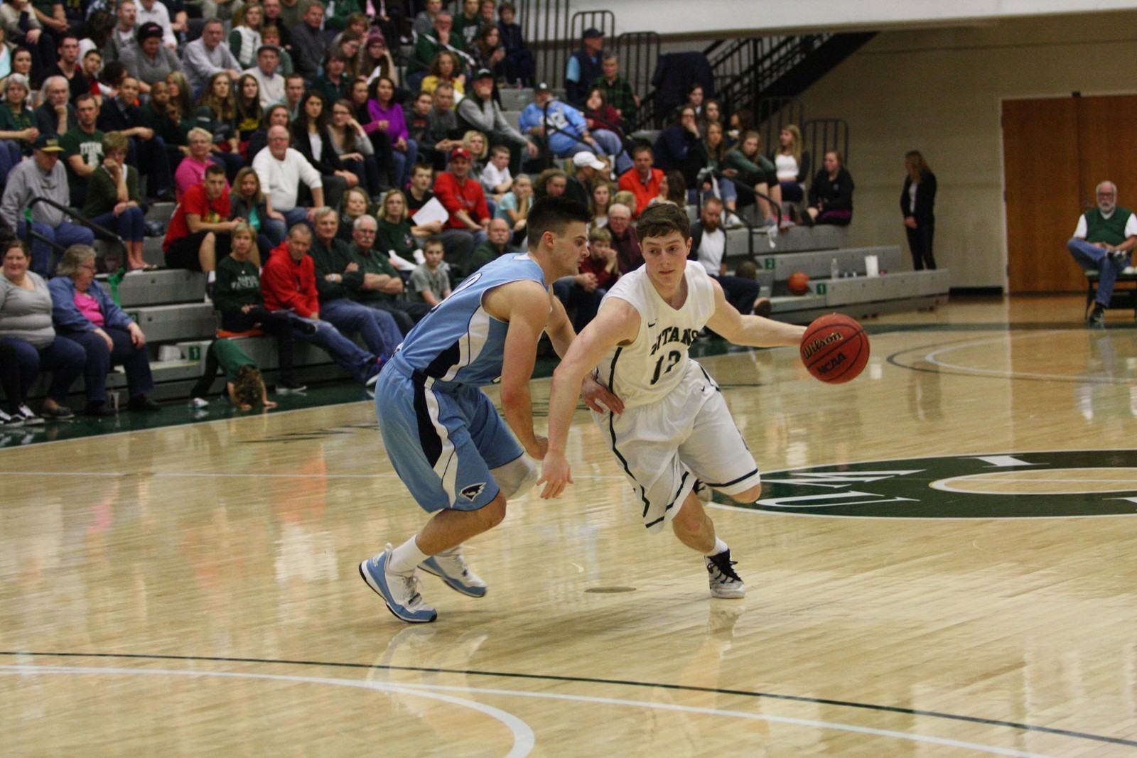 Joel Pennington - 2015-16 - Men's Basketball - Illinois Wesleyan ...