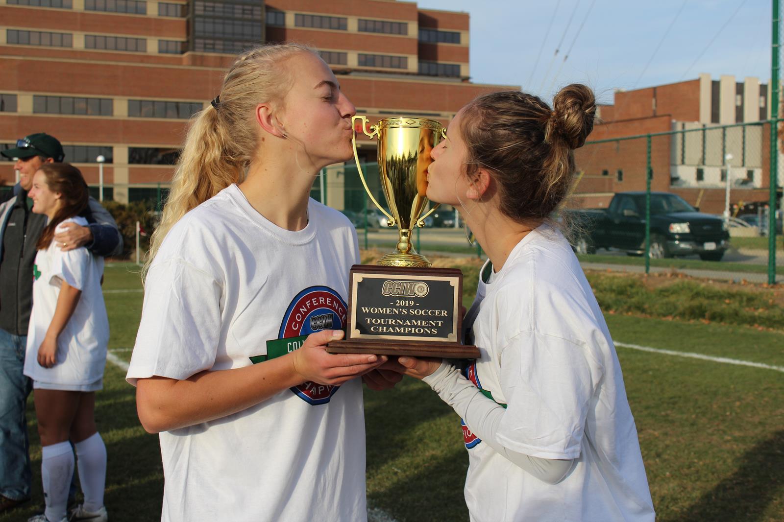 Sofia Papoutsis - 2021 - Women's Soccer - Illinois Wesleyan University ...