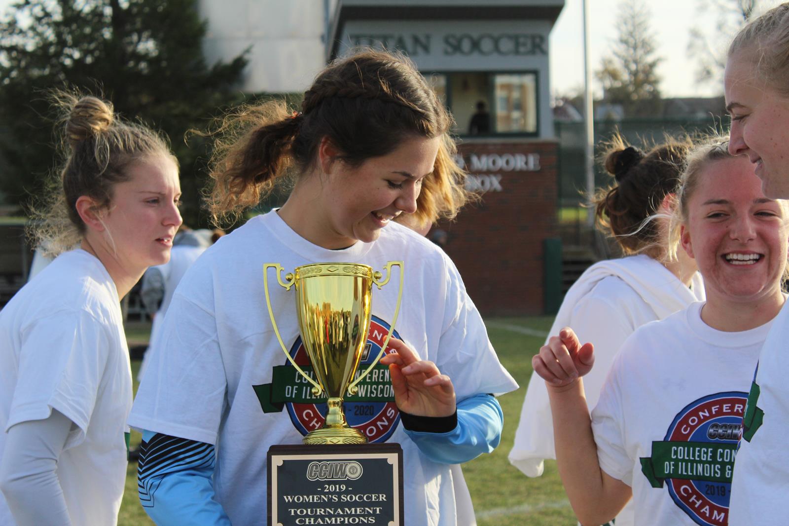 Maria Fields - 2021 - Women's Soccer - Illinois Wesleyan University ...