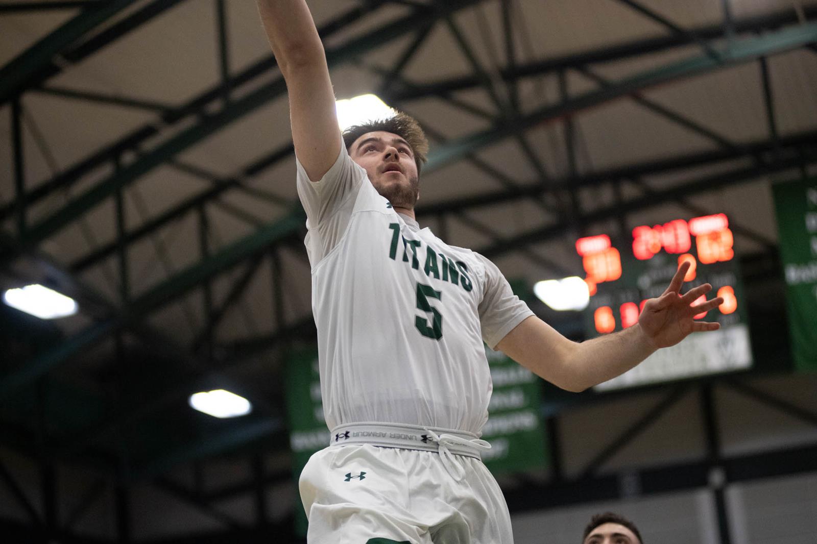 Gavin Markgraff - 2020-21 - Men's Basketball - Illinois Wesleyan ...