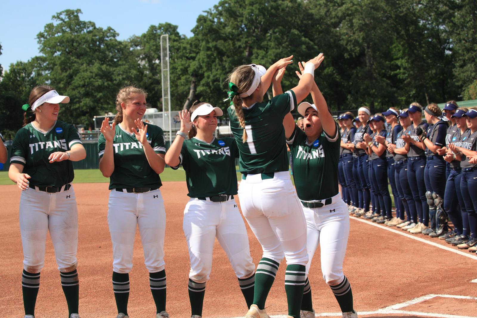 Brittany Murphy - 2020 - Softball - Illinois Wesleyan University Athletics