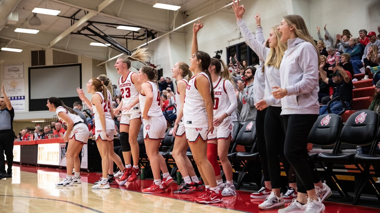 NO. 5 WOMEN'S BASKETBALL DISHES OUT 28 ASSISTS IN CROSSROADS LEAGUE ...