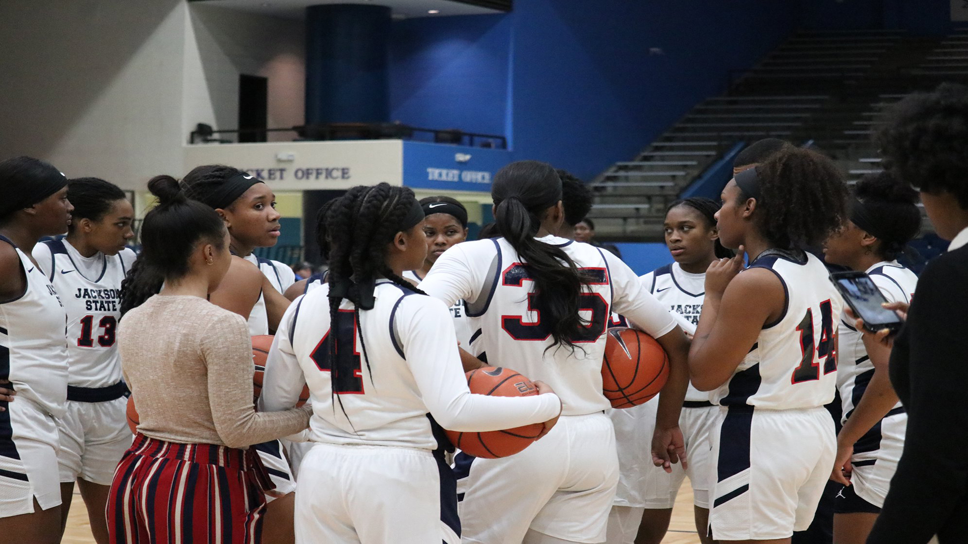 Jackson State Nearly Defeats Memphis - Jackson State University