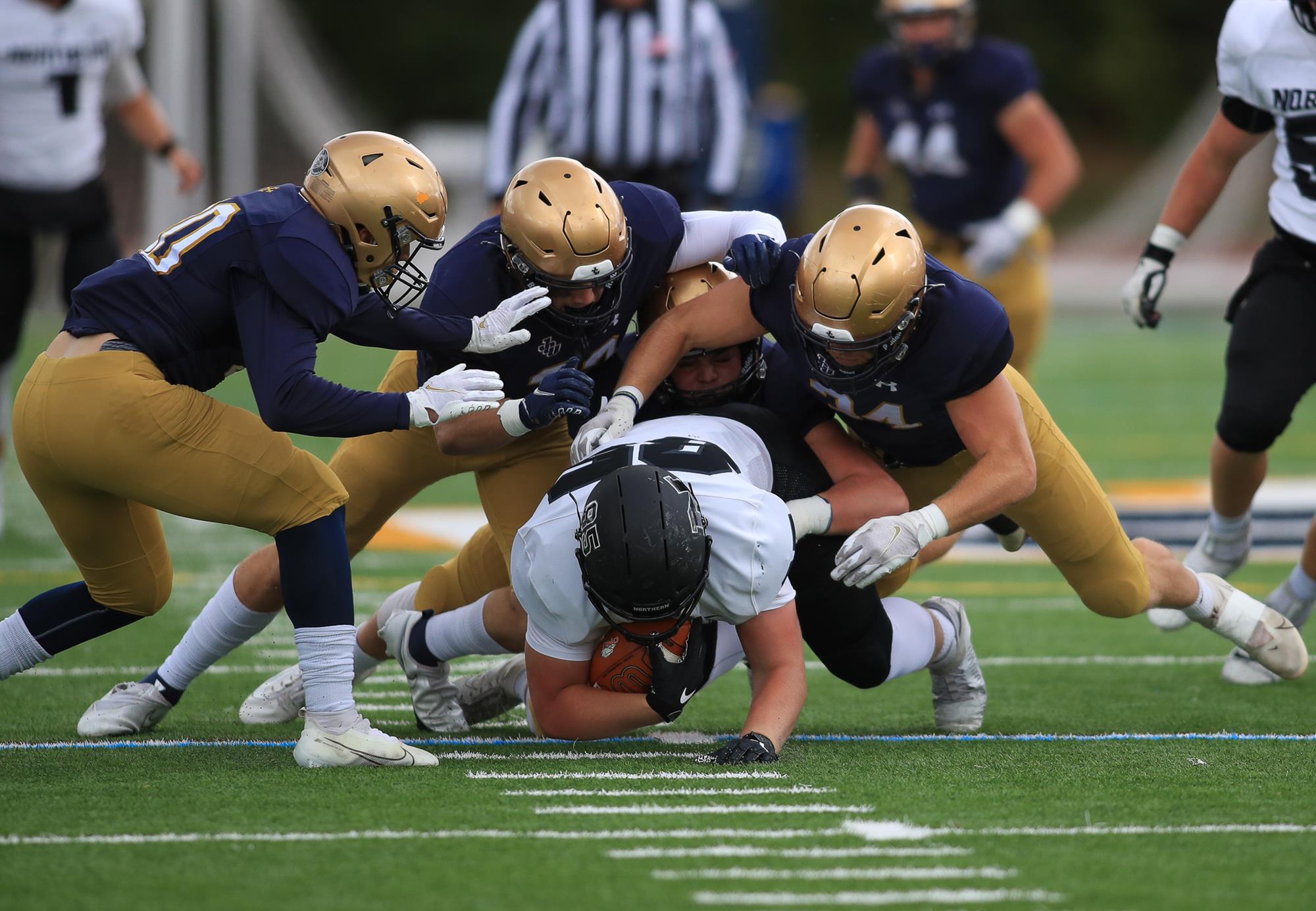 Football Finds a Rhythm on Offense and Limits ONU on Defense to Secure ...