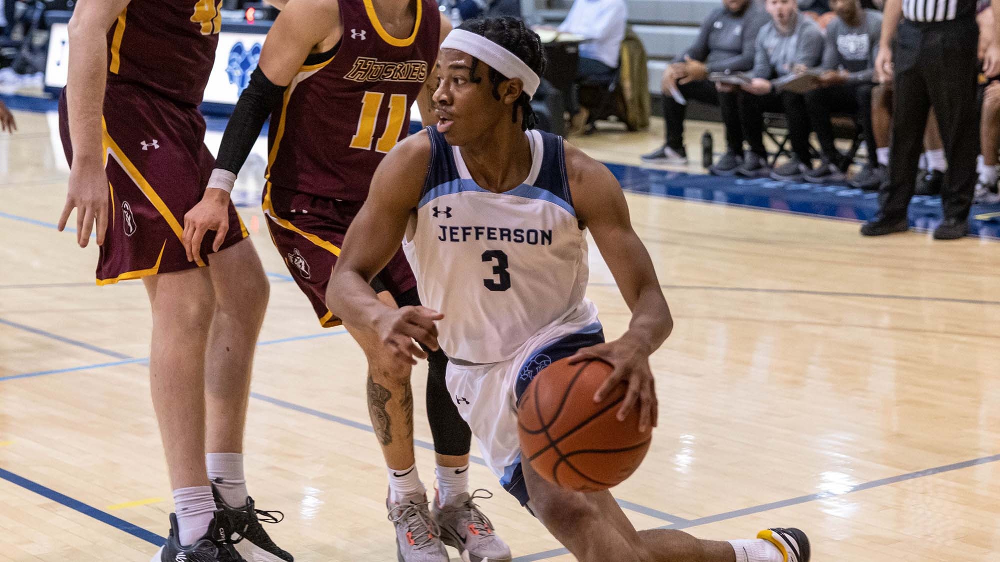 Byrd's Late Winner Propels Men's Basketball Over Wilmington - Jefferson ...