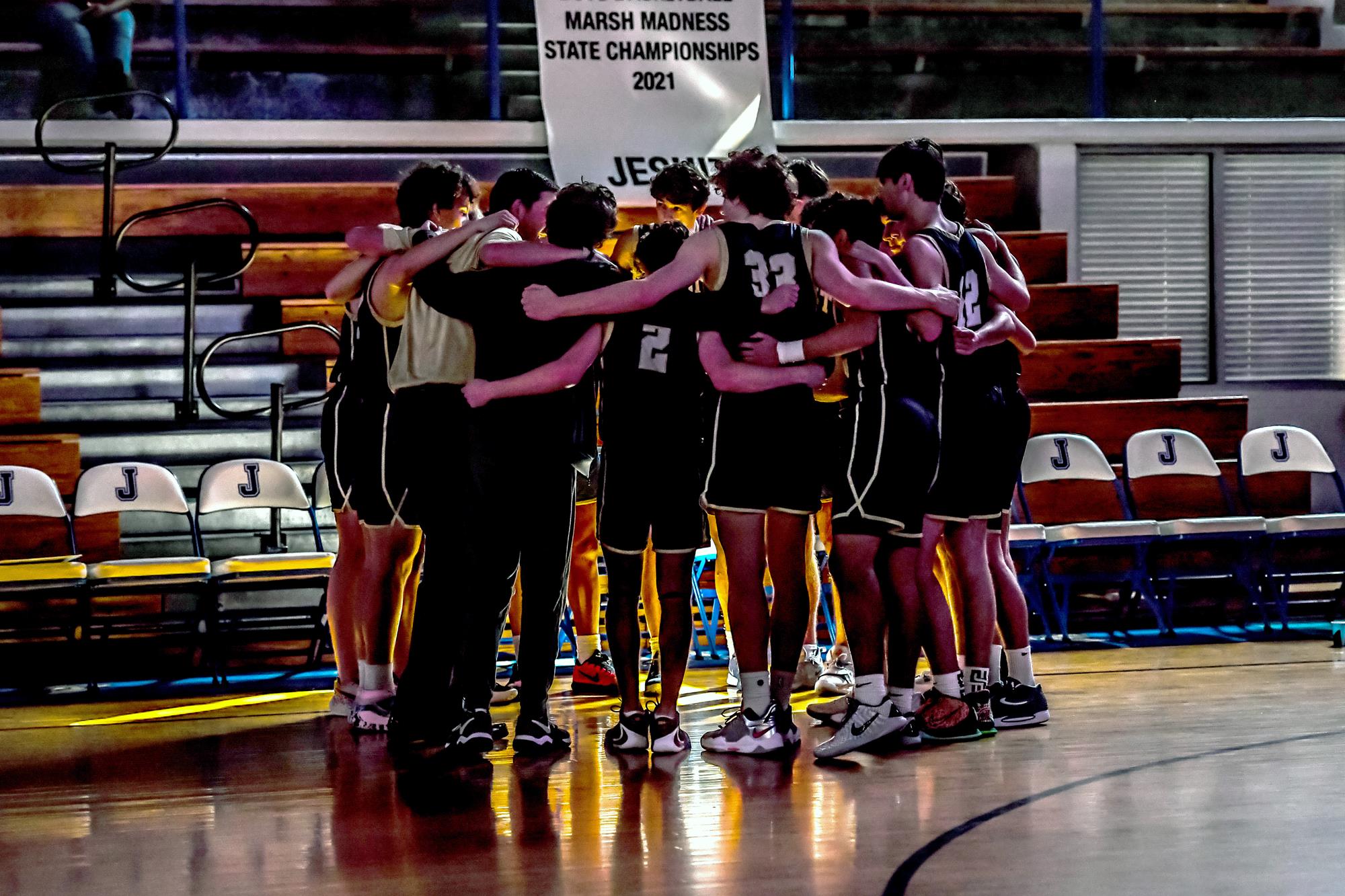 Basketball Season Concludes in Bi-District Round - Jesuit Dallas Athletics