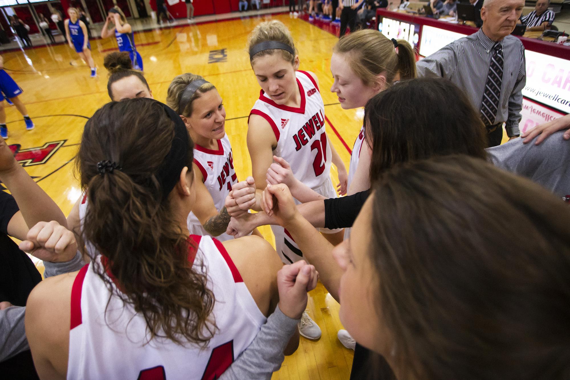 Sydney Offield - Women's Basketball - William Jewell College Athletics