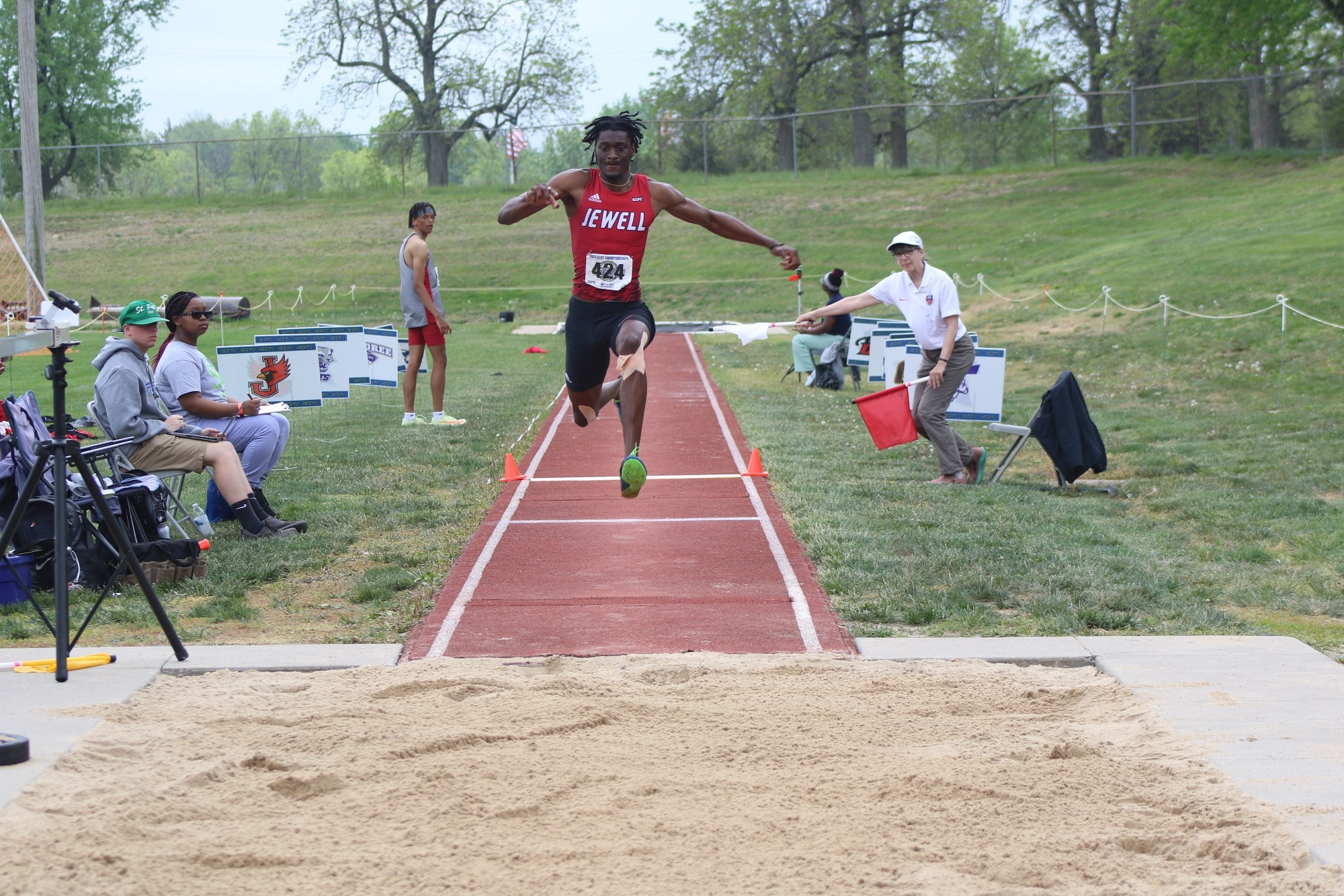 Devonte Hubbard - Men's Track & Field - William Jewell College Athletics