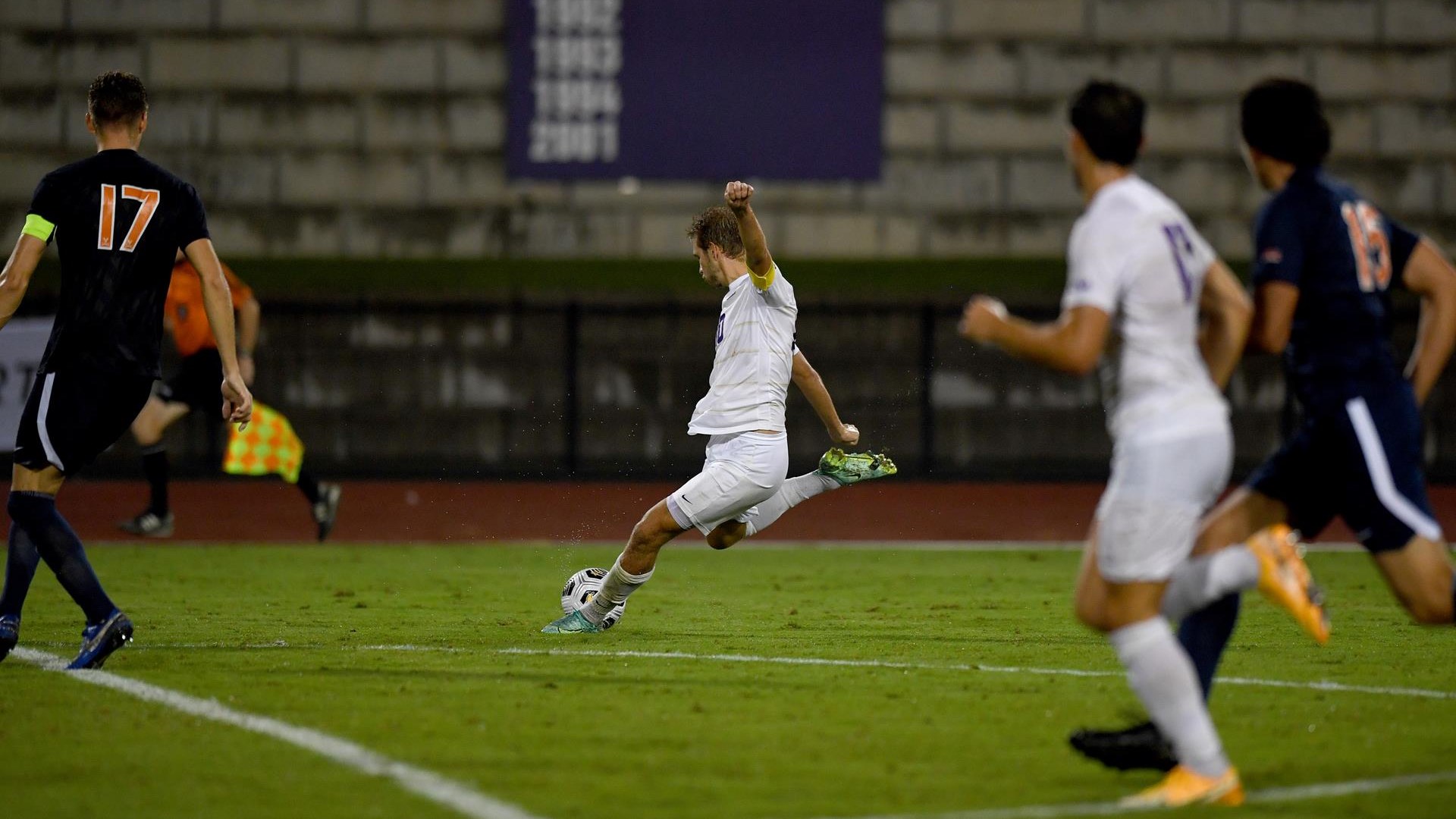Luca Erhardt - Men's Soccer - James Madison University Athletics