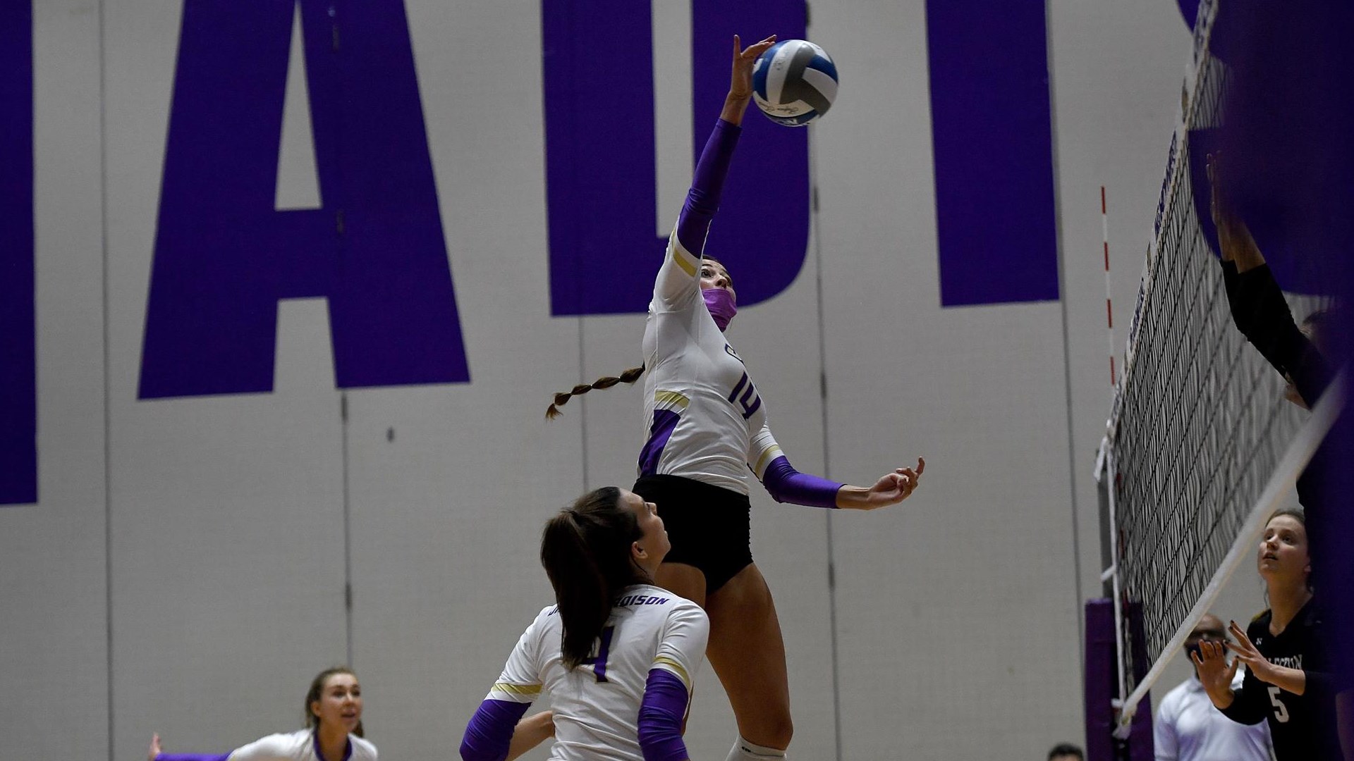 Annie Smith - Volleyball - James Madison University Athletics