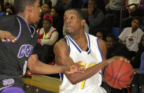 Isaiah Holman - Men's Basketball - John Jay College Athletics