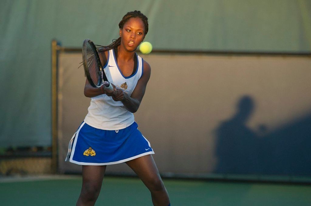 Precious Riddick - Women's Tennis - John Jay College Athletics