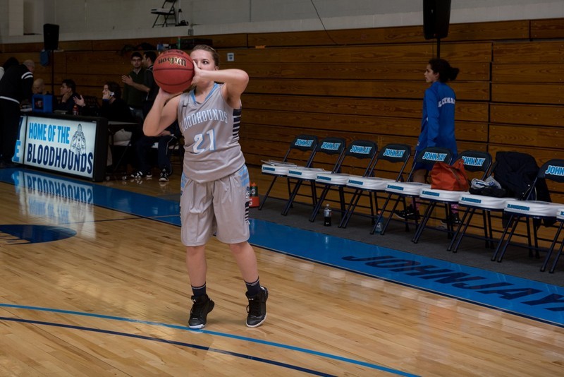 Dana Nicholson - Women's Basketball - John Jay College Athletics