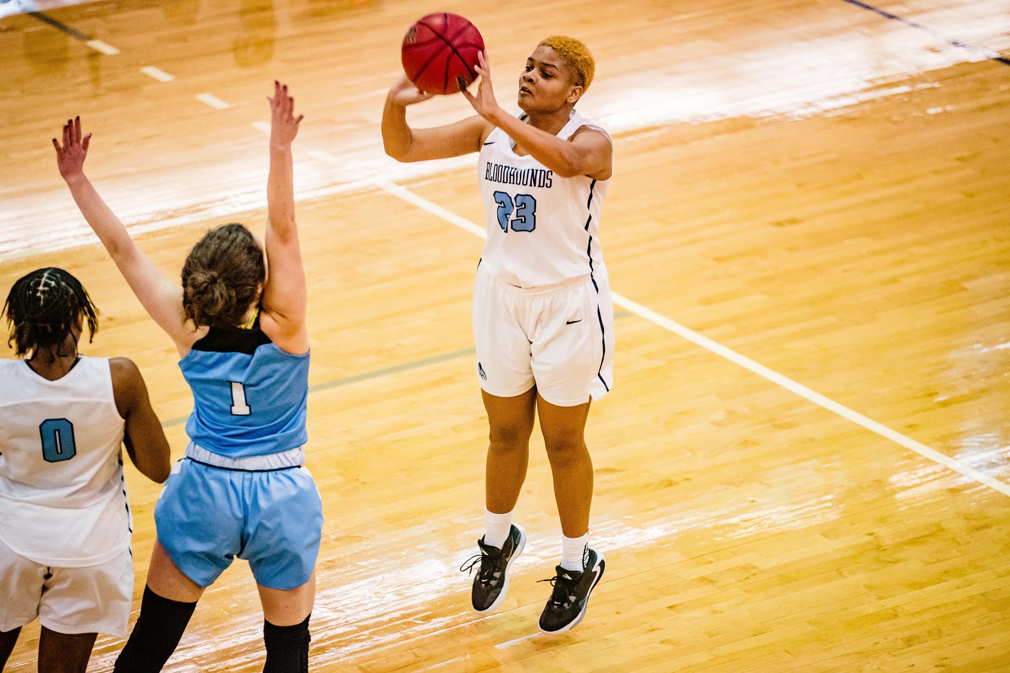 All'aha Albright - Women's Basketball - John Jay College Athletics