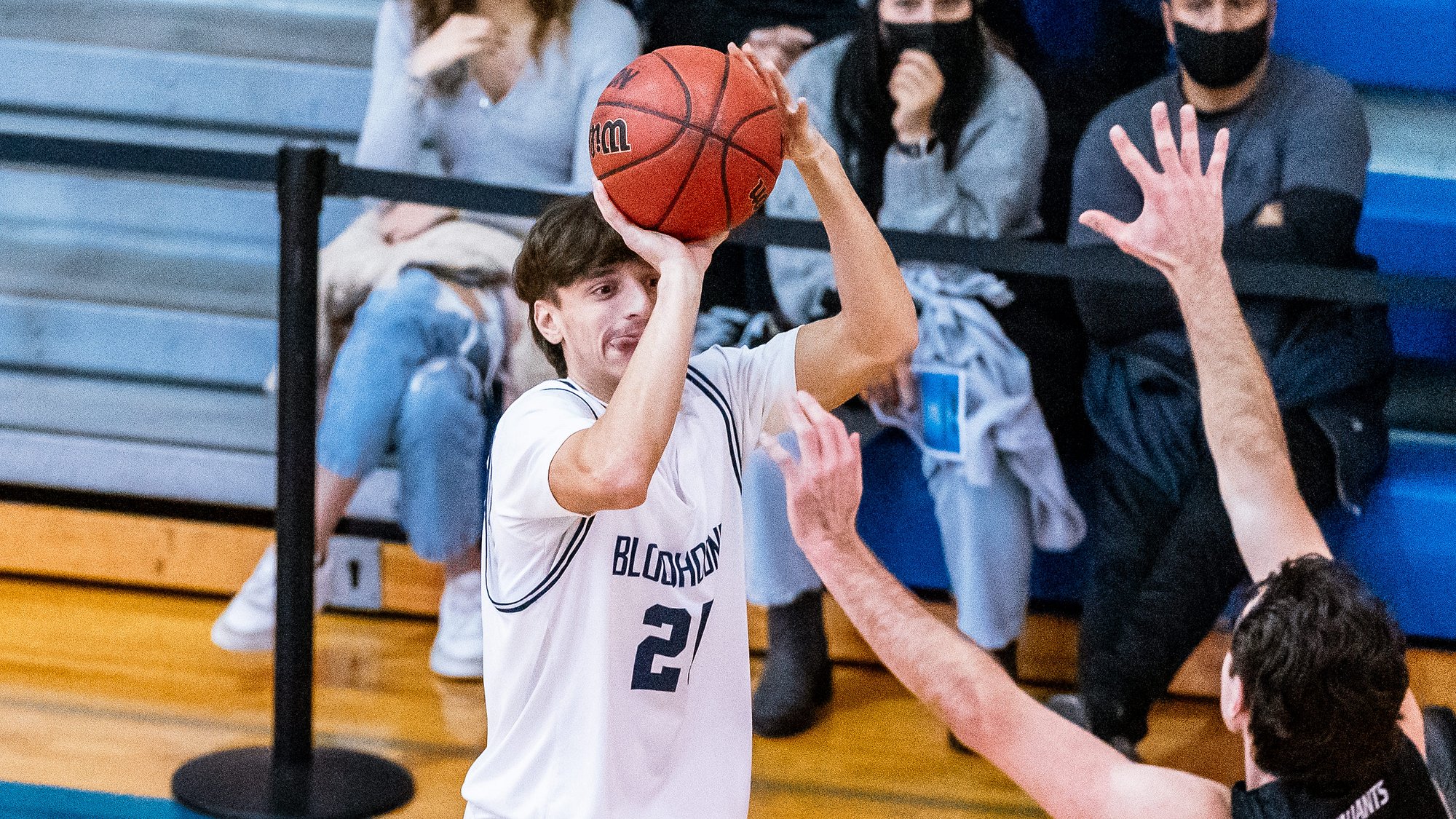 Men's Basketball's Three-Game Winning Streak Snapped with Road Loss to ...
