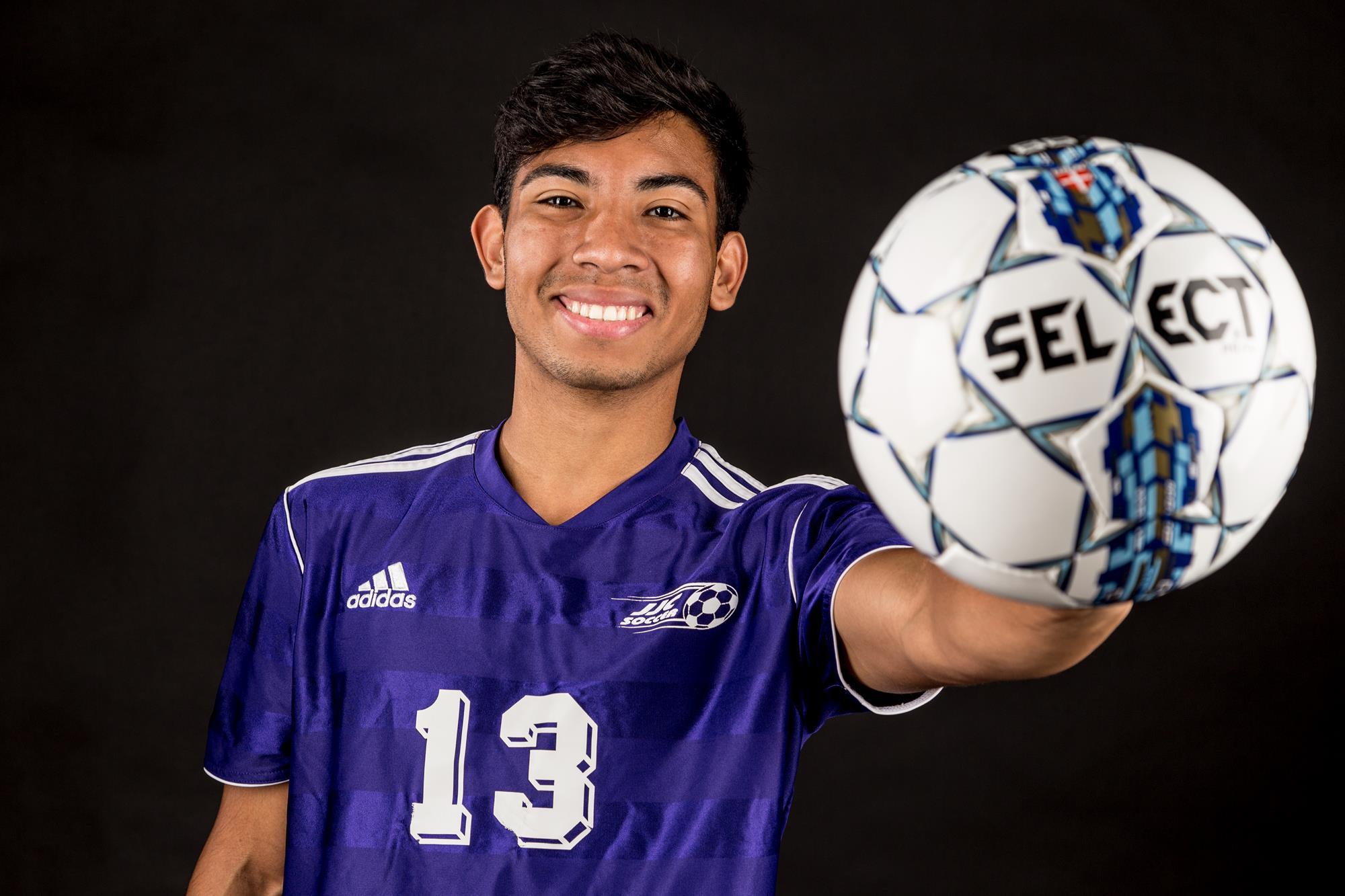 Ronaldo Hernandez - Men's Soccer - Joliet Junior College Athletics