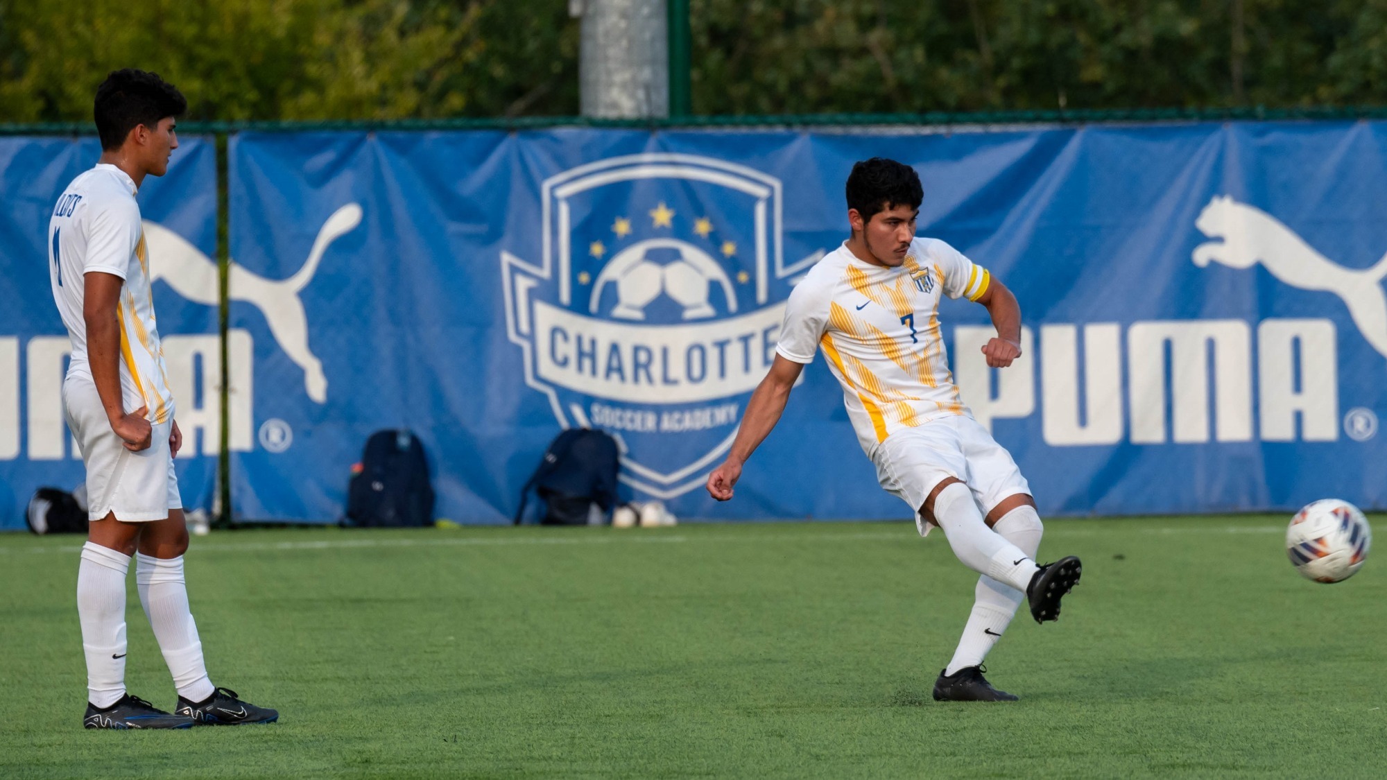 Men's Soccer Draws With Bruins In Regular Season Finale - Johnson ...