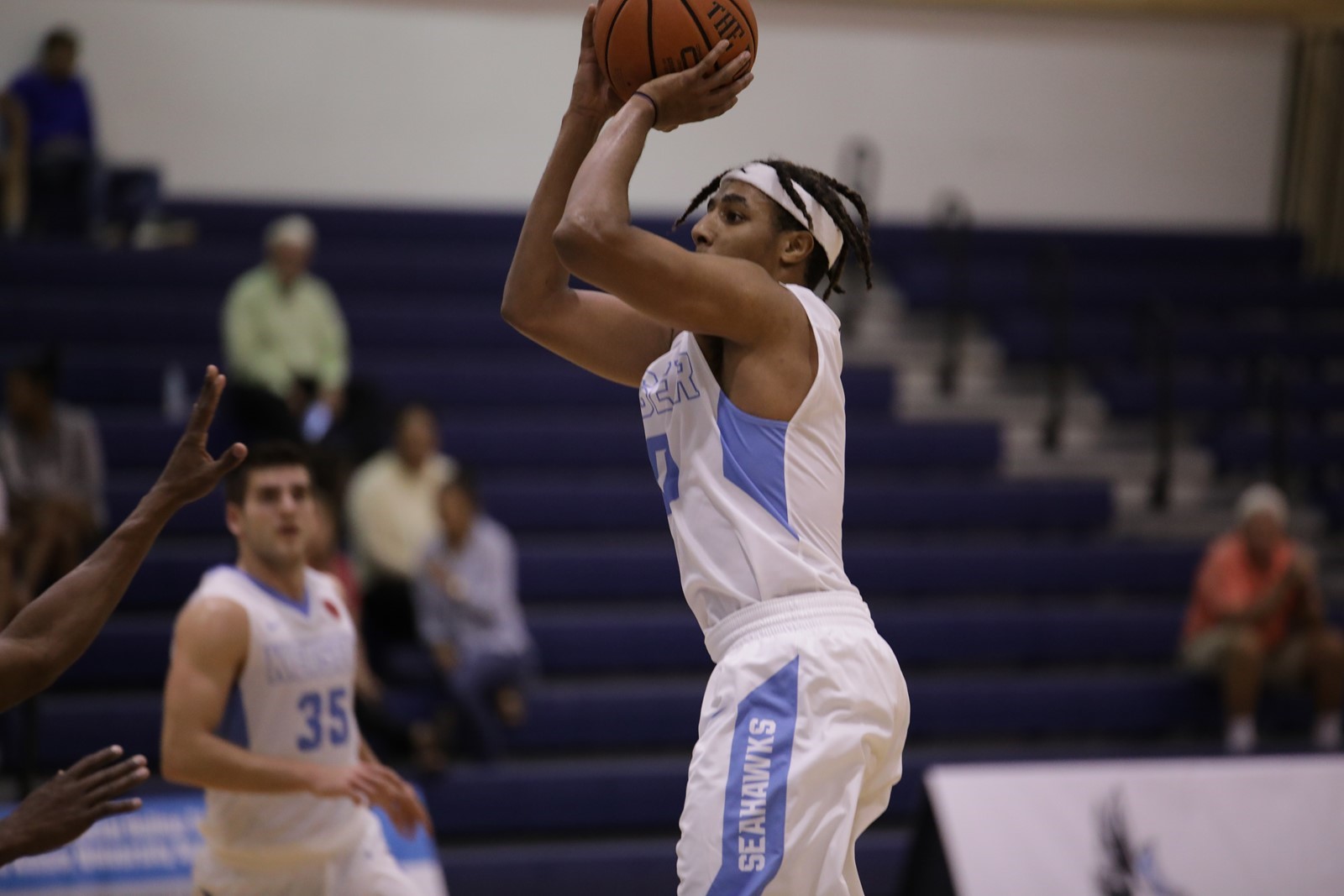 Micah Goss - 2017-18 - Men's Basketball - Keiser University Athletics