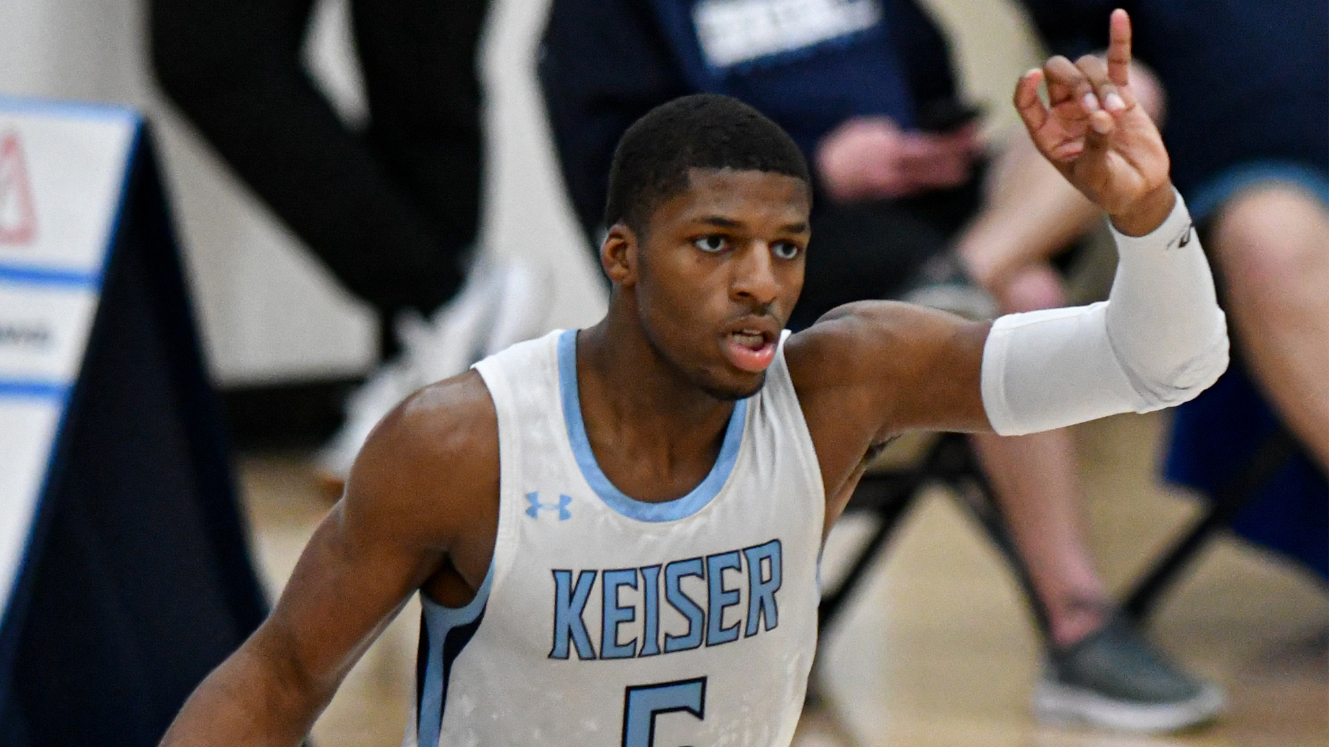 Men's Basketball Comeback versus No. 19 Southeastern Comes up Short, 93 ...