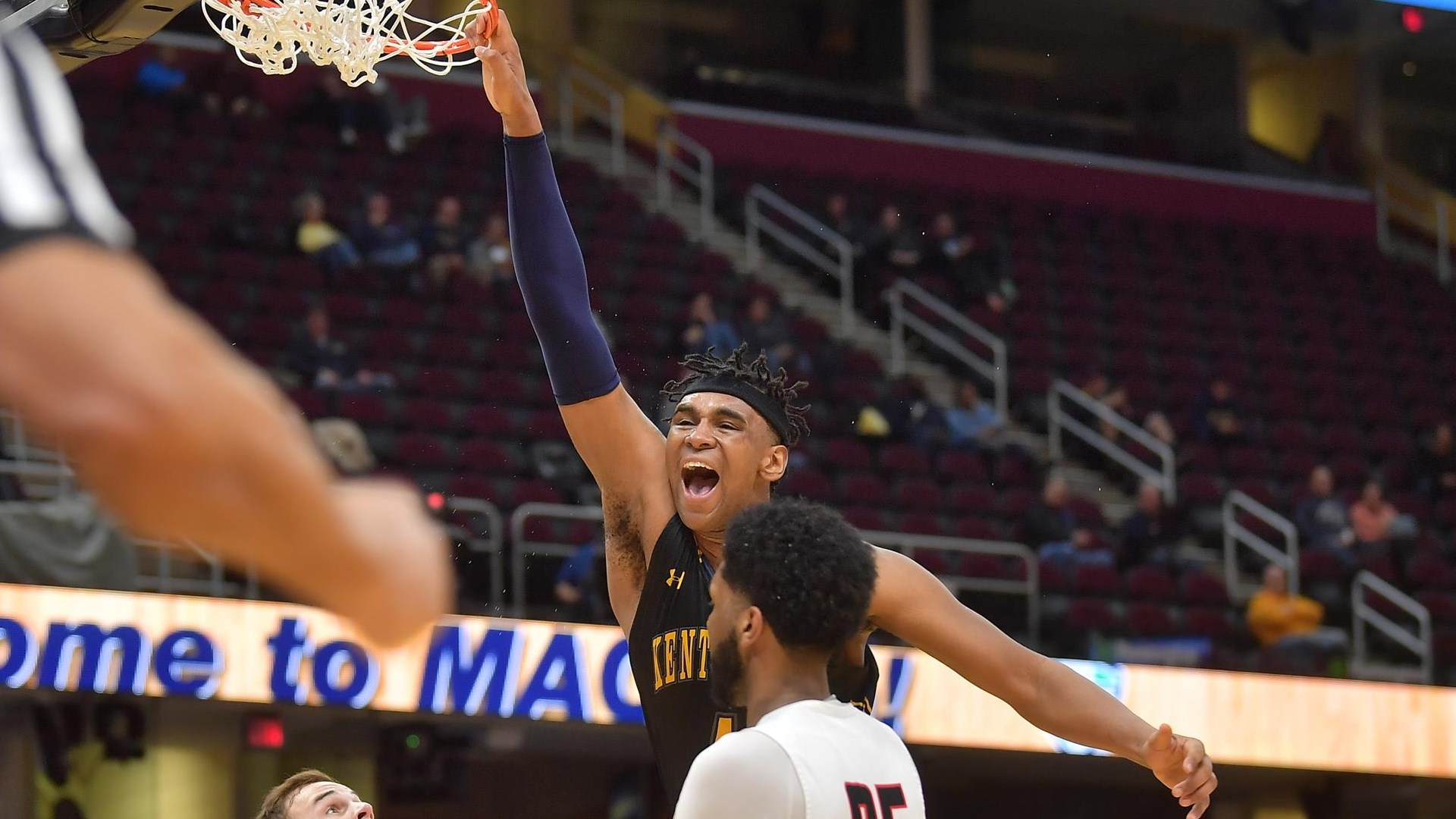 Adonis De La Rosa - Men's Basketball - Kent State Golden Flashes