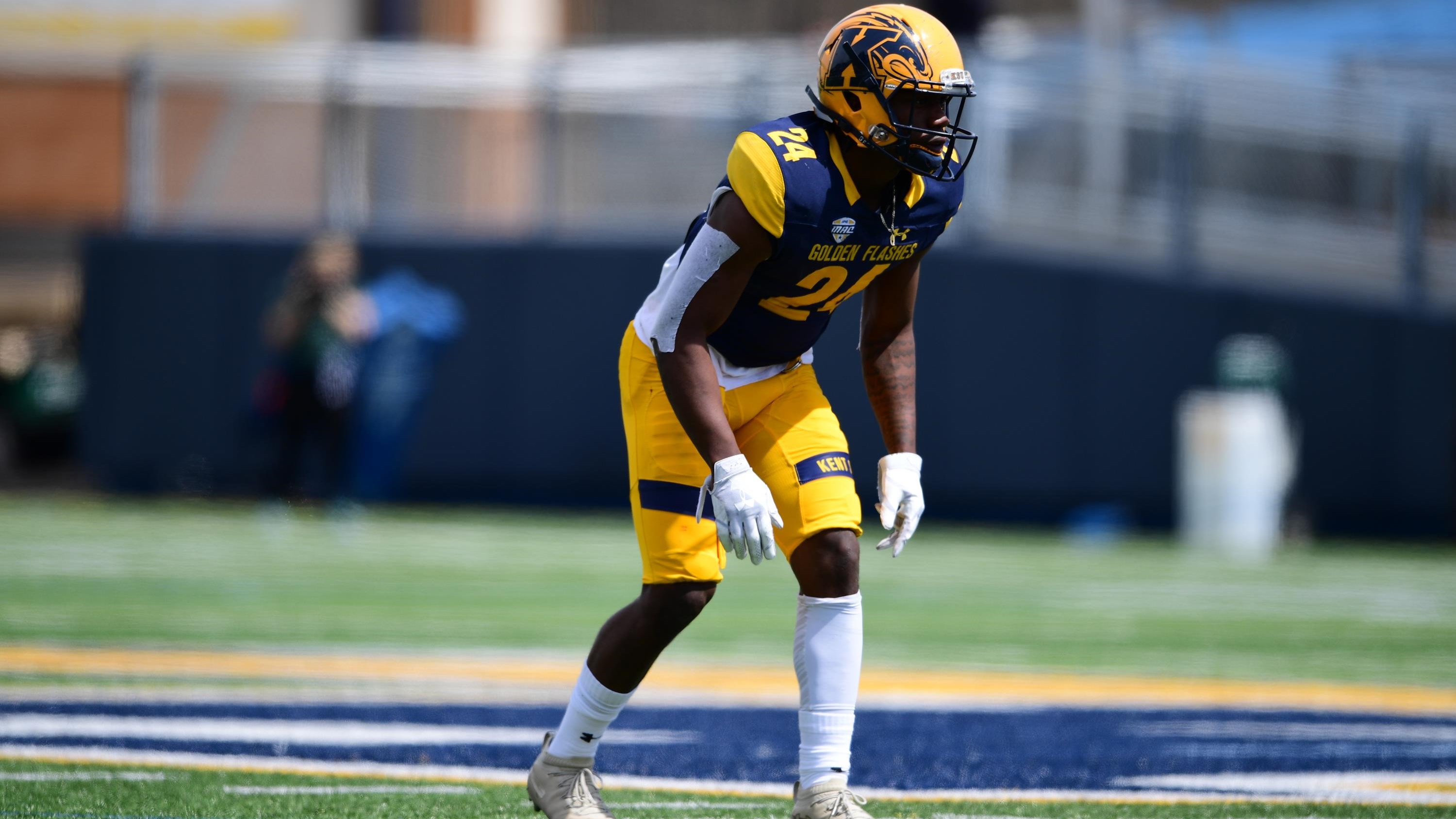 Qwuantrezz Knight - Football - Kent State Golden Flashes