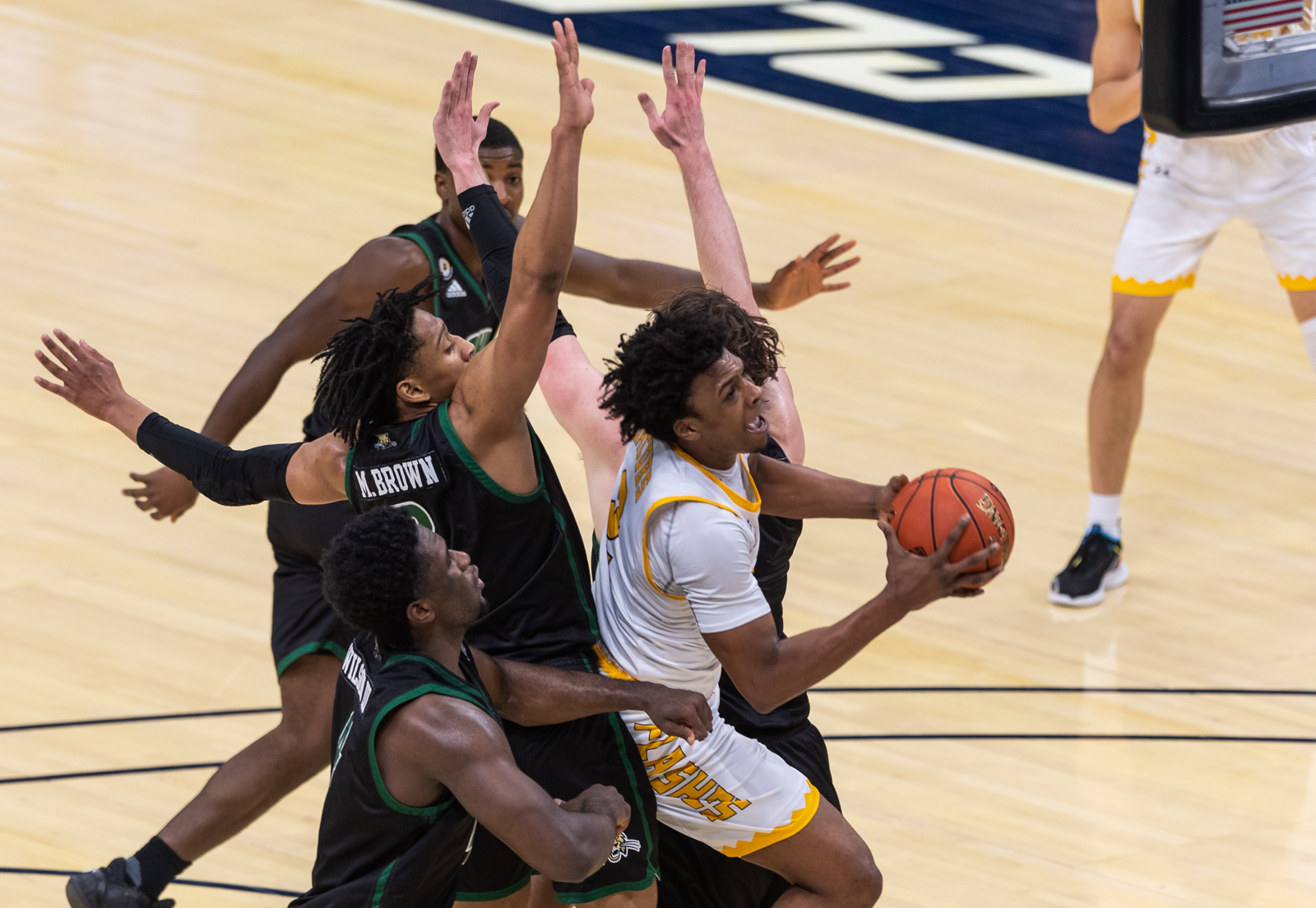 Flashes Can’t Overcome Slow Start In MAC Quarterfinals - Kent State ...