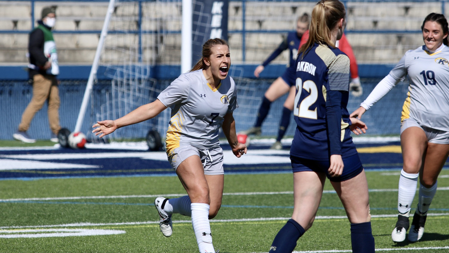 Yasmine Hall - Women's Soccer - Kent State Golden Flashes