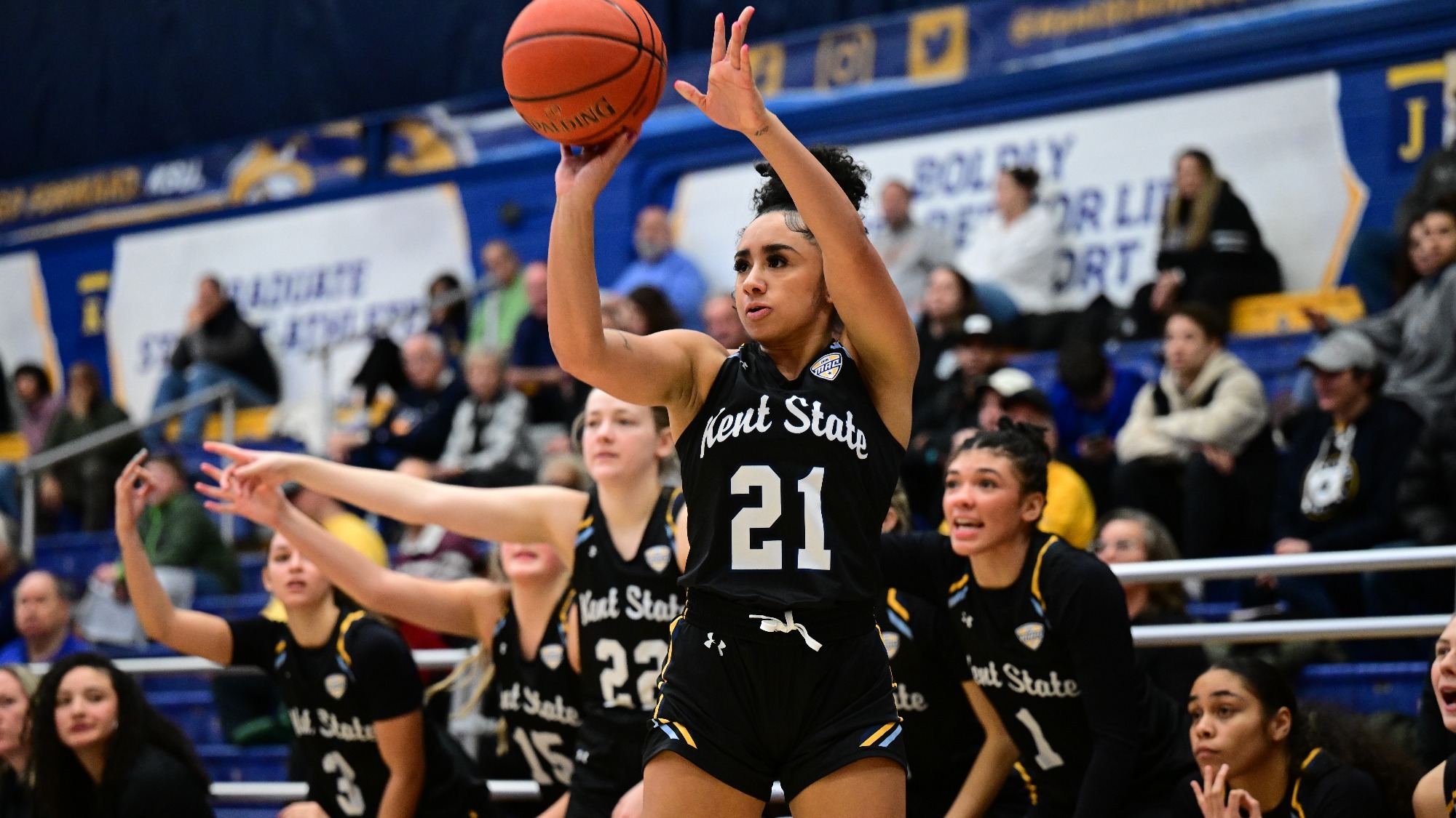 Kent State Beats Eastern Michigan, 76-64 - Kent State Golden Flashes