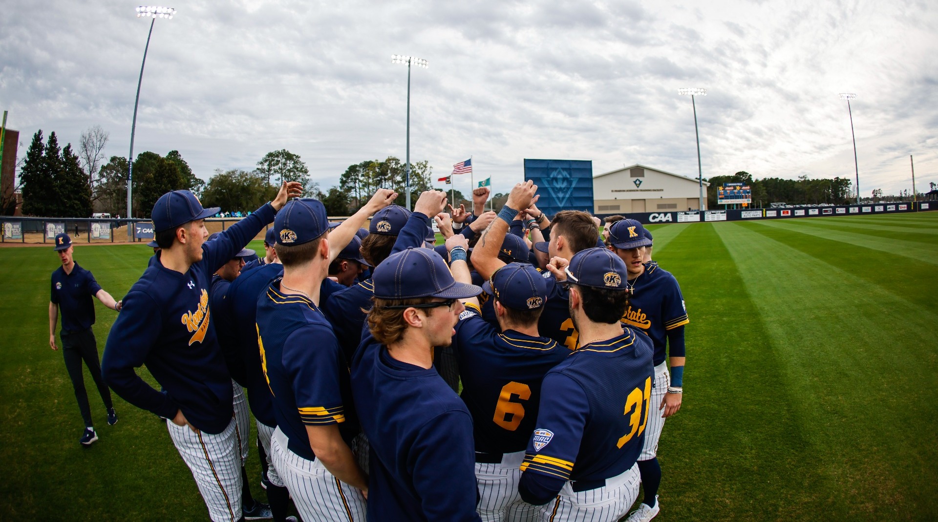 Eagles Outlast Flashes in Extras - Kent State Golden Flashes