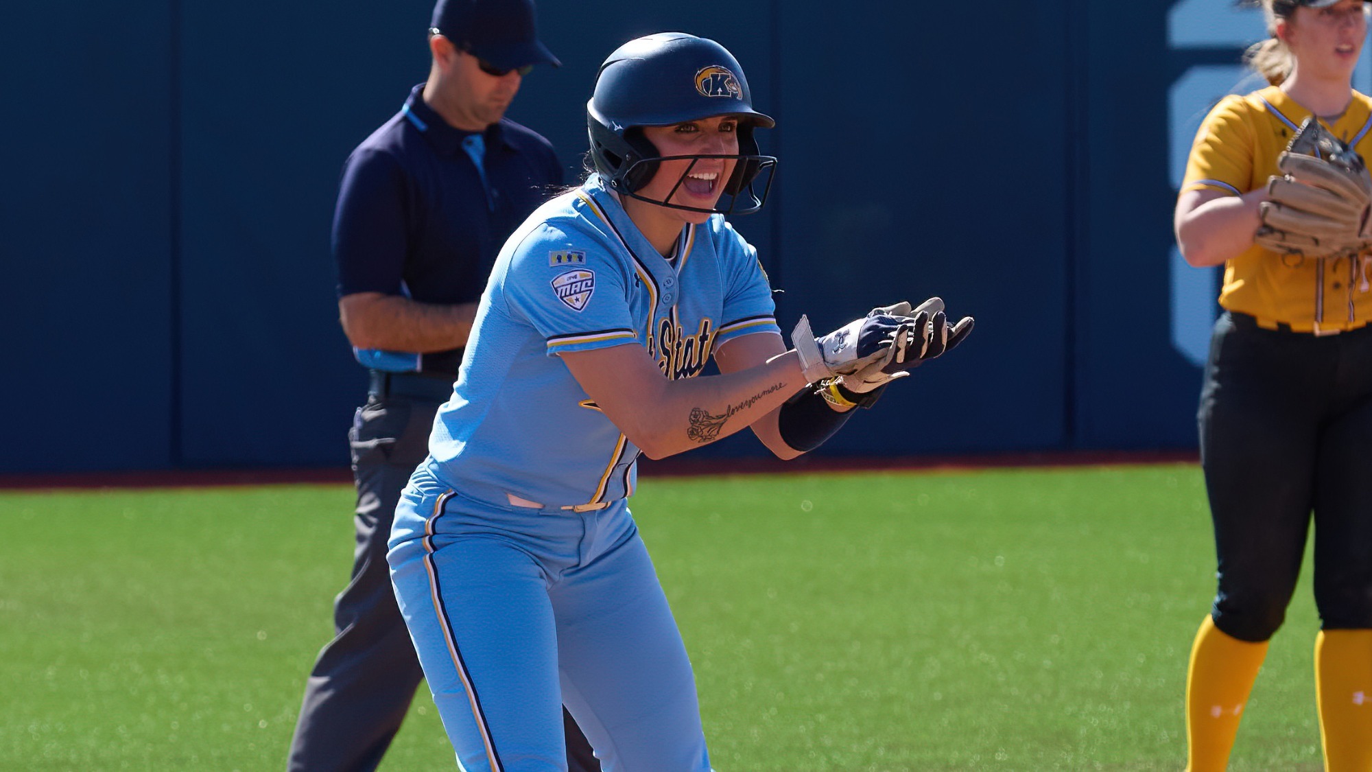 Bri Despines - Softball - Kent State Golden Flashes