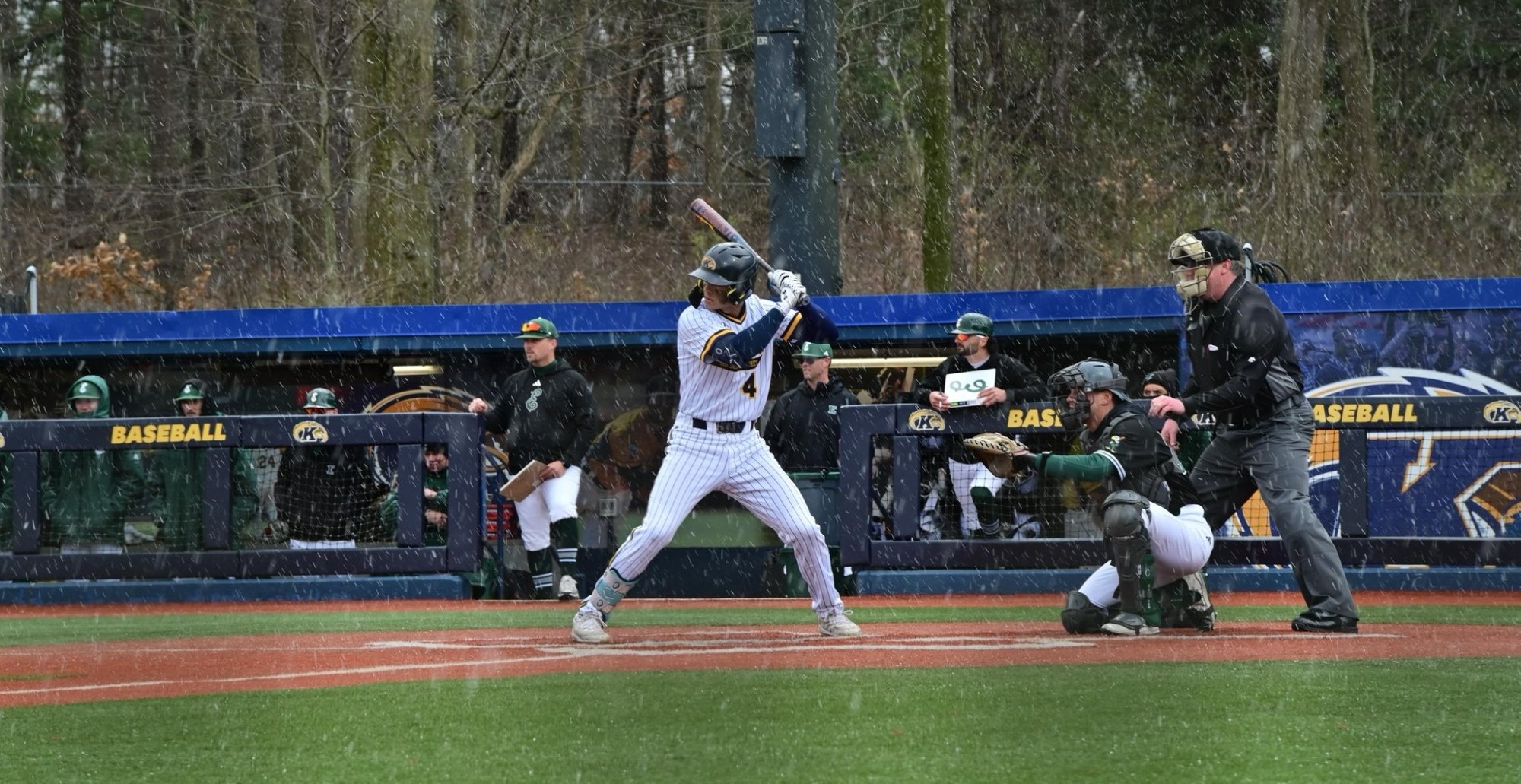 Flashes Drop 20 Piece on Eagles - Kent State Golden Flashes