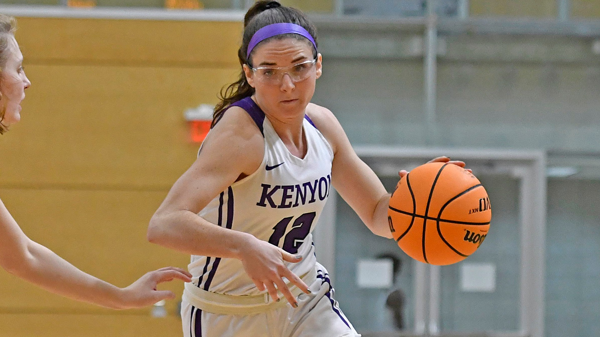 Orefice stuffs stat sheet in Owls’ home win - Kenyon College Athletics