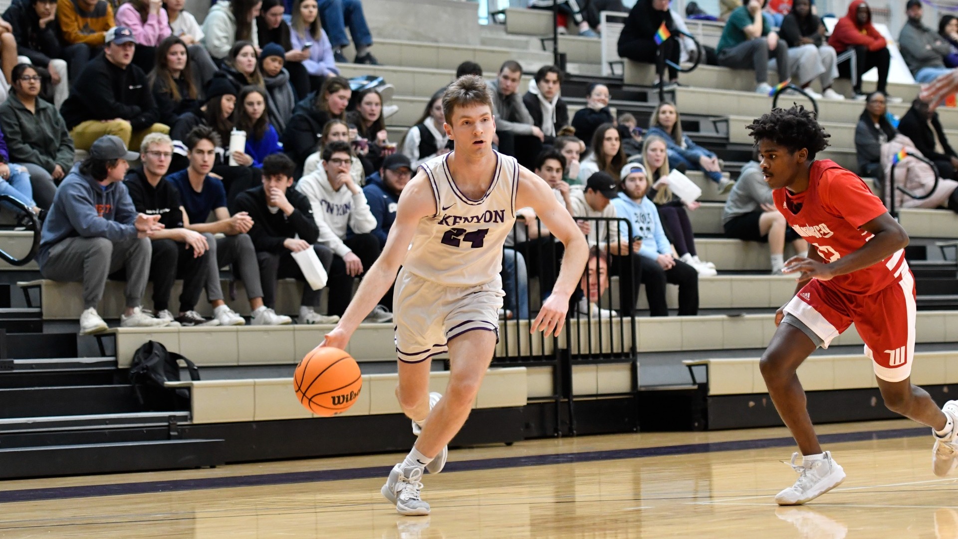 Owls hang tight but fall late in season finale - Kenyon College Athletics