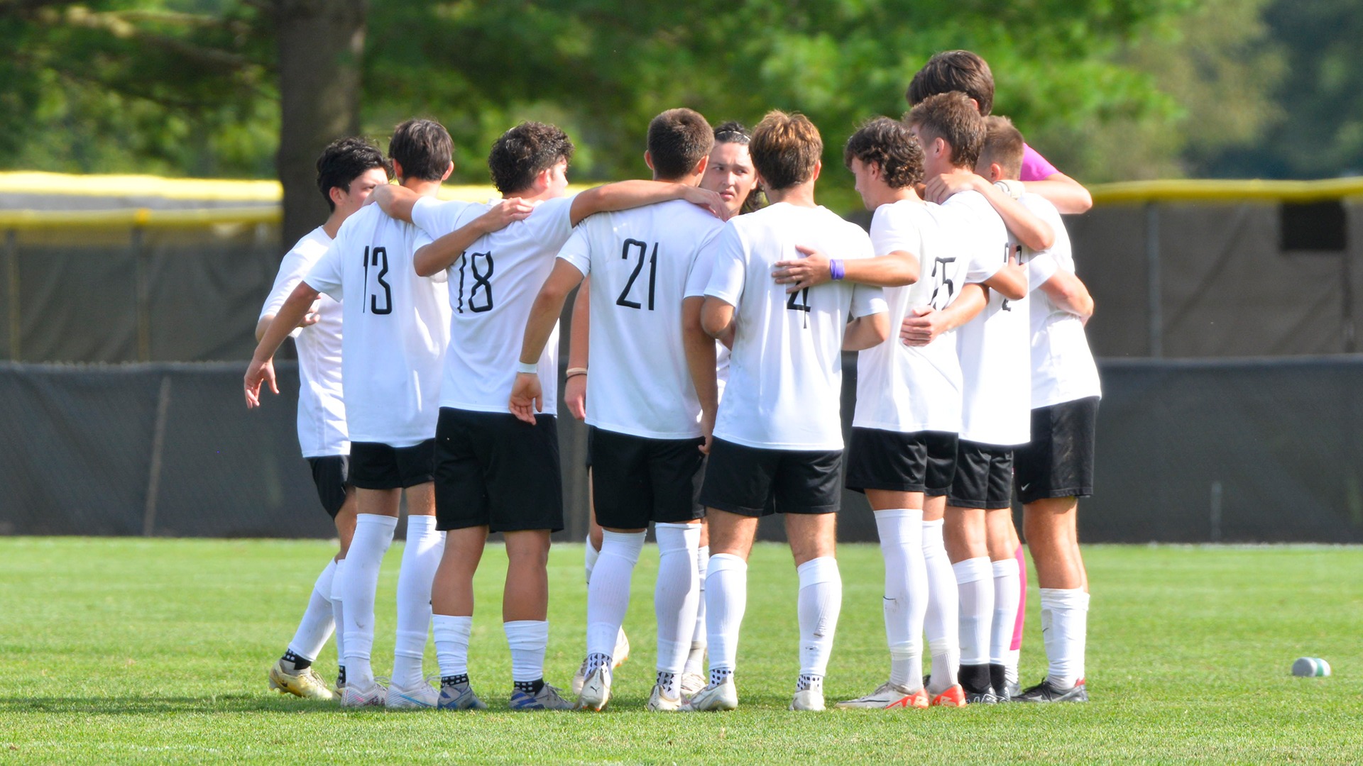 Thunder shock Owls in tumultuous contest - Kenyon College Athletics